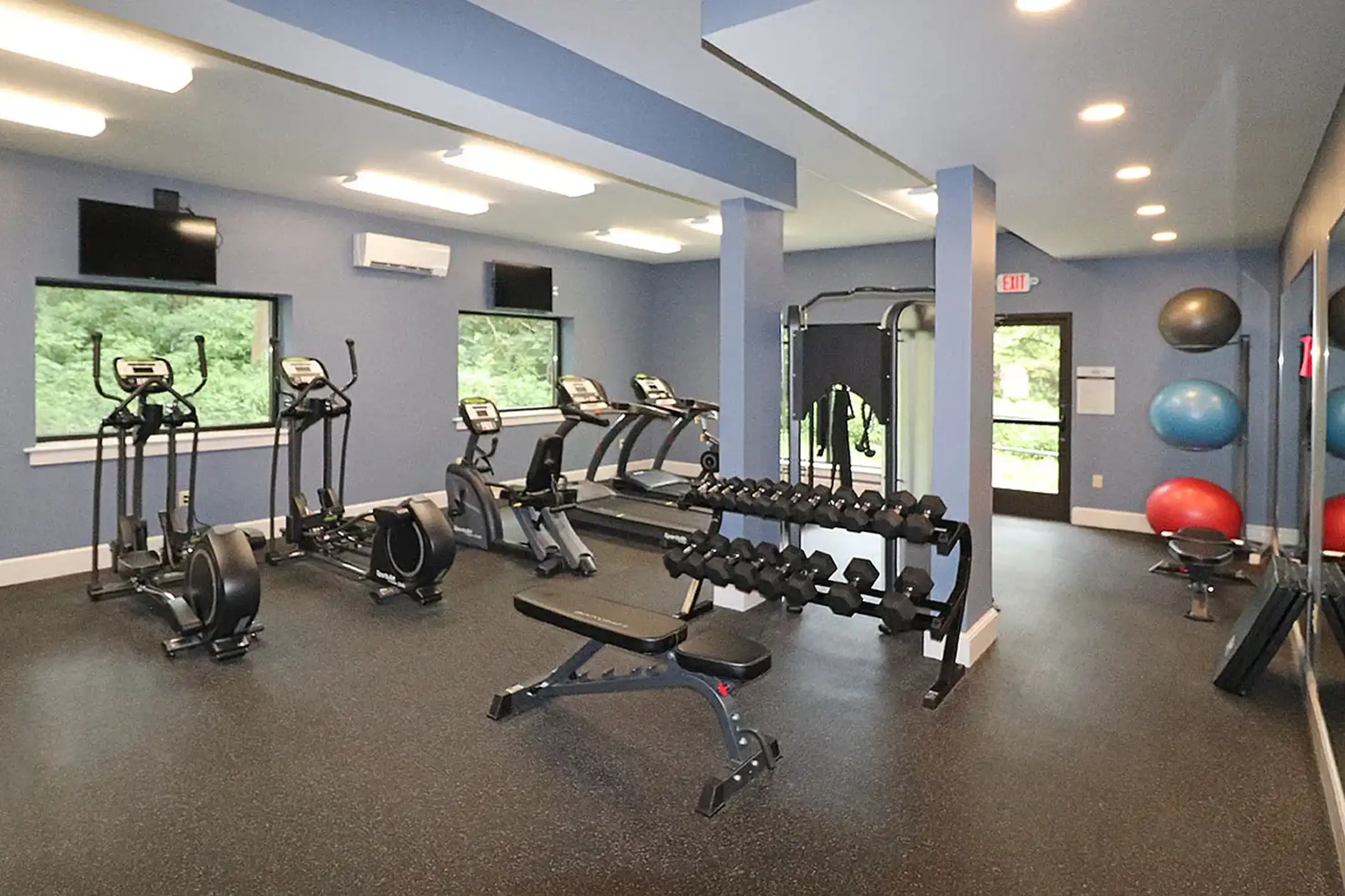 Wynnewood Park Apartments - Wyomissing, PA 19610 | ApartmentGuide.com