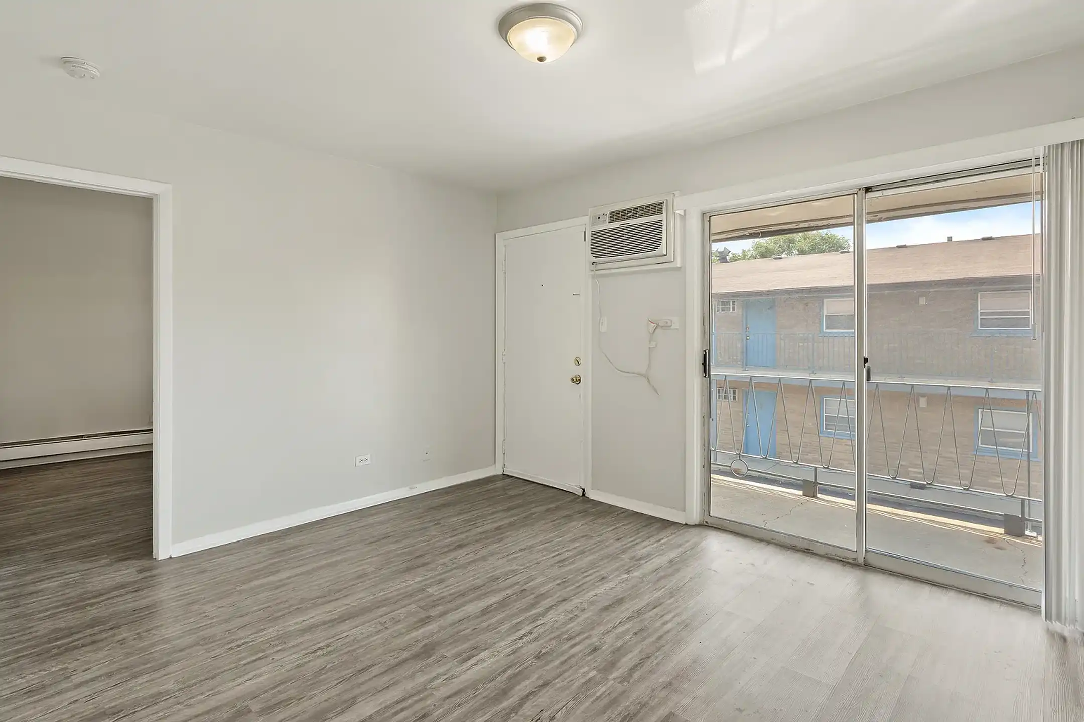 Blue Station Apartments - Blue Island, IL 60406 | ApartmentGuide.com
