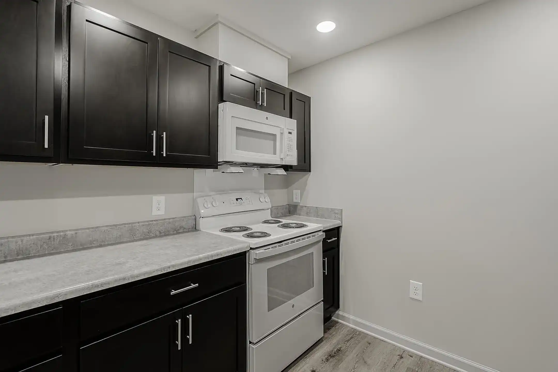 Benton Crossing - Columbia, SC 29201 | ApartmentGuide.com