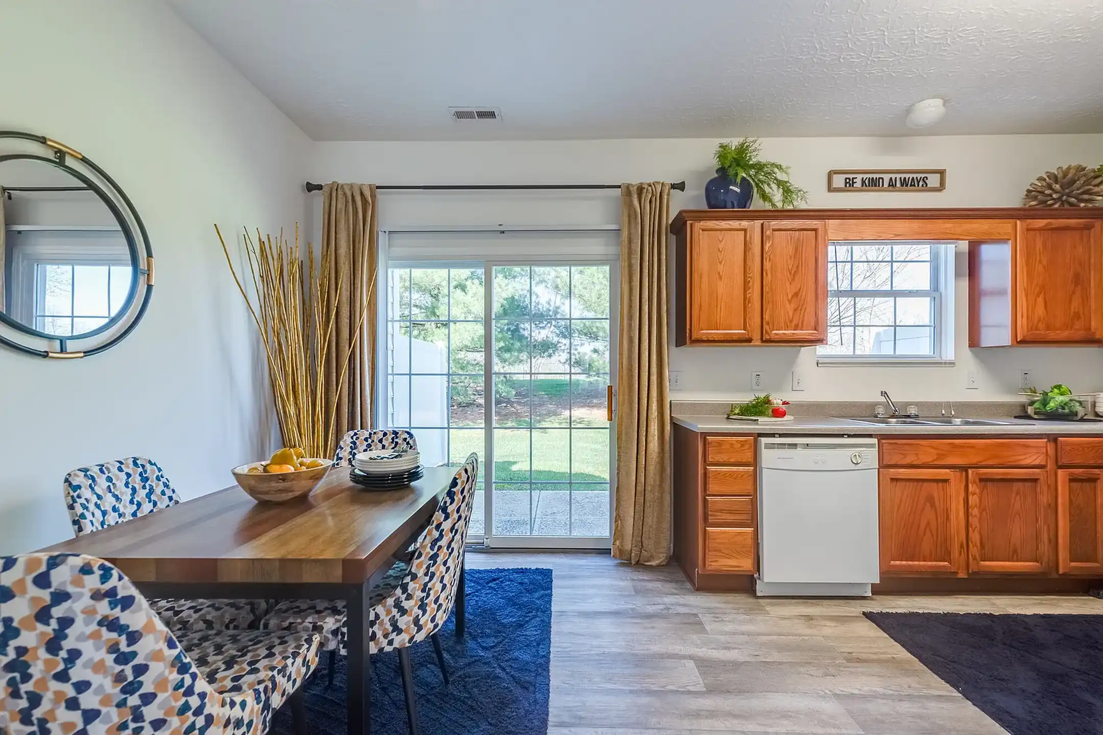 Village Gates of Delaware - Delaware, OH 43015 | ApartmentGuide.com