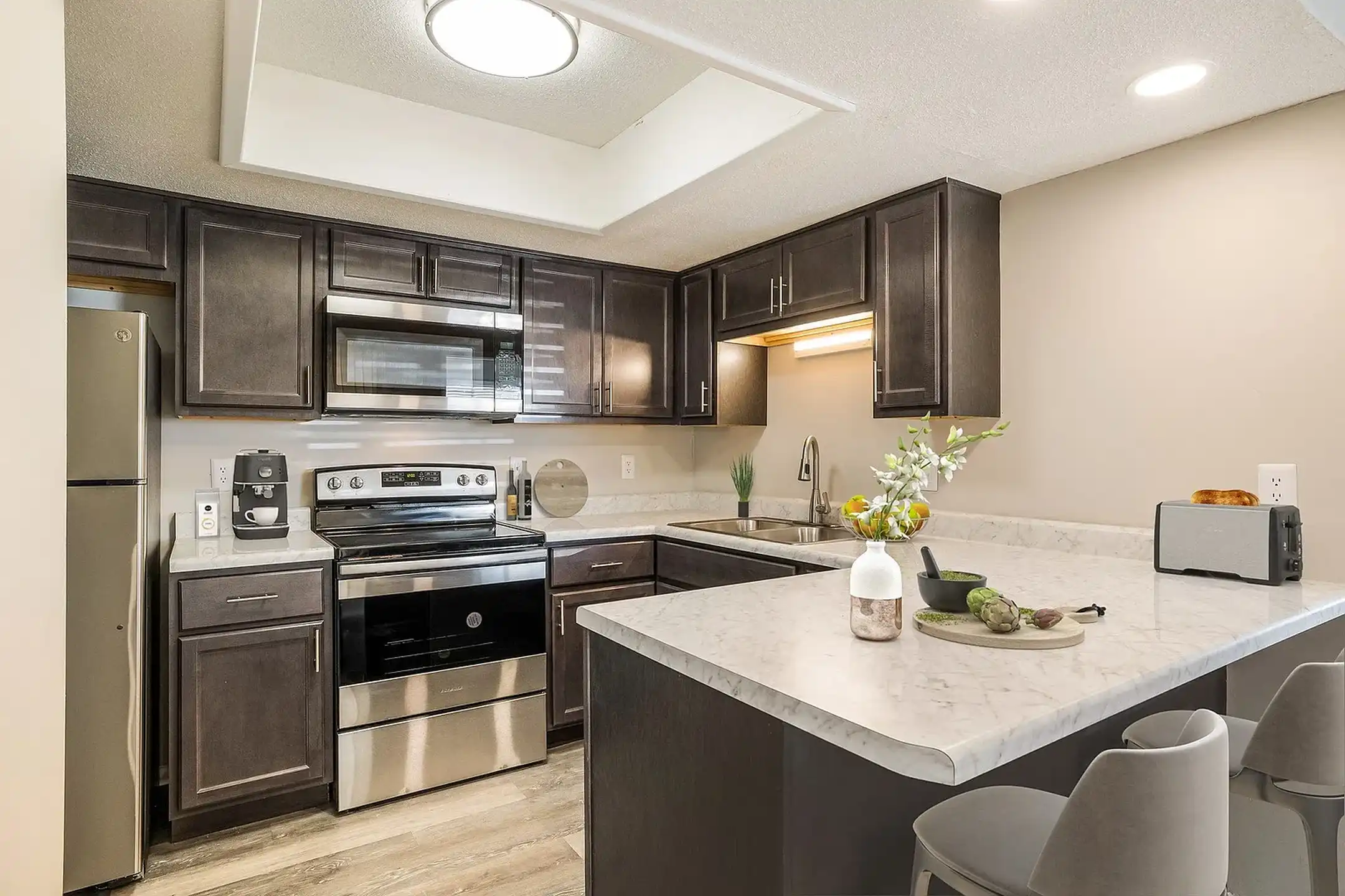 Paragon Park - Indianapolis, IN 46219 | ApartmentGuide.com