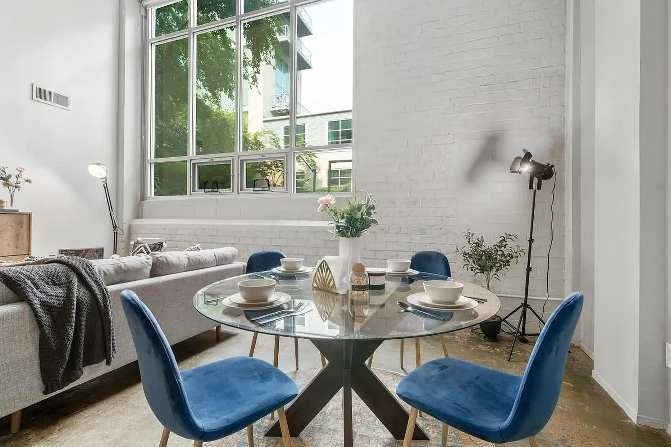 Sixty Spring - Columbus, OH 43215 | ApartmentGuide.com