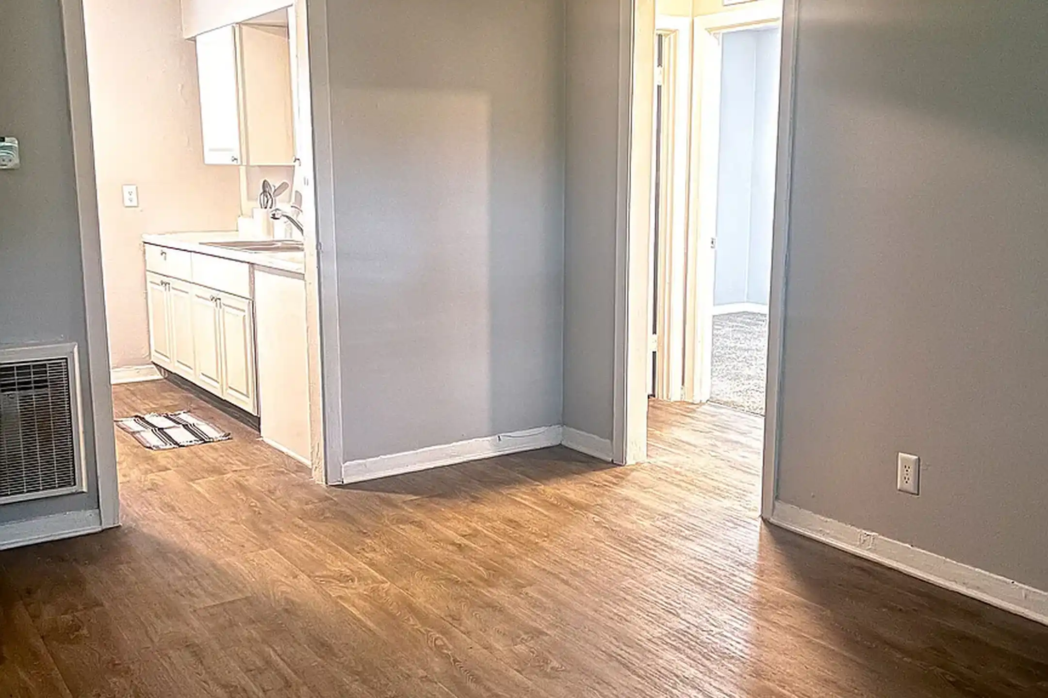 Ridgeside Flats - Chattanooga, TN 37411 | ApartmentGuide.com