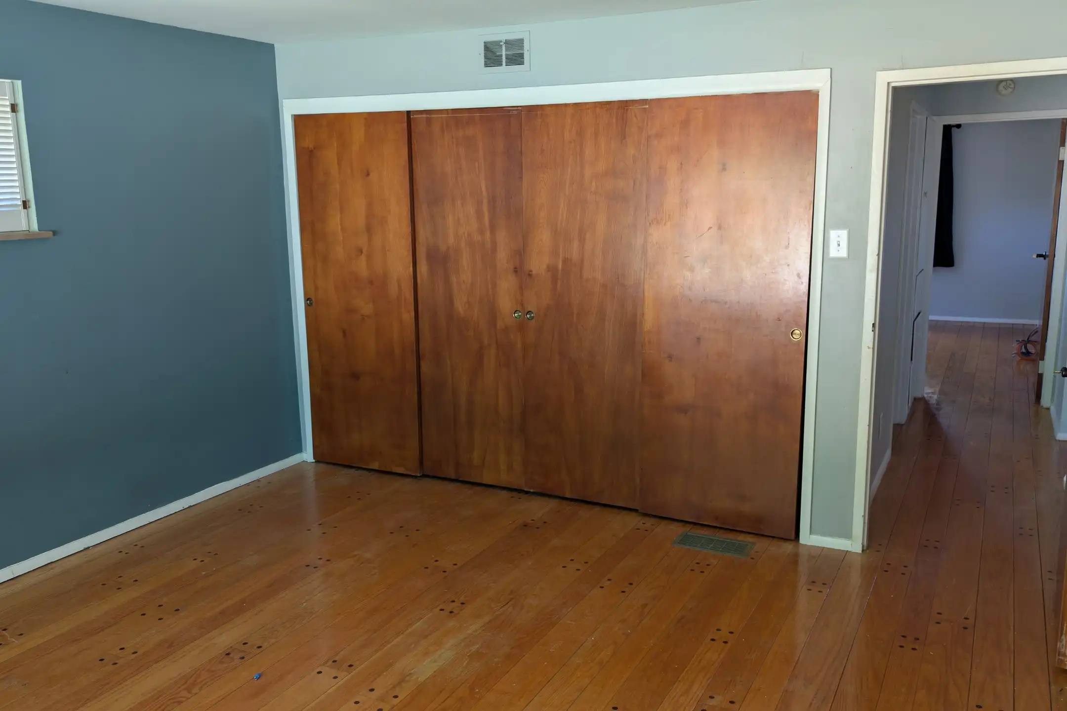 5720 Old Pfeiffer Ln - Blue Ash, OH 45242 | ApartmentGuide.com