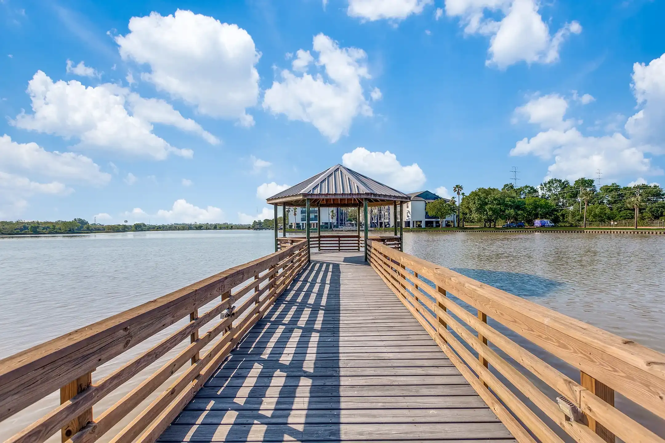 The Pearce on the Lake - Houston, TX 77058 | ApartmentGuide.com