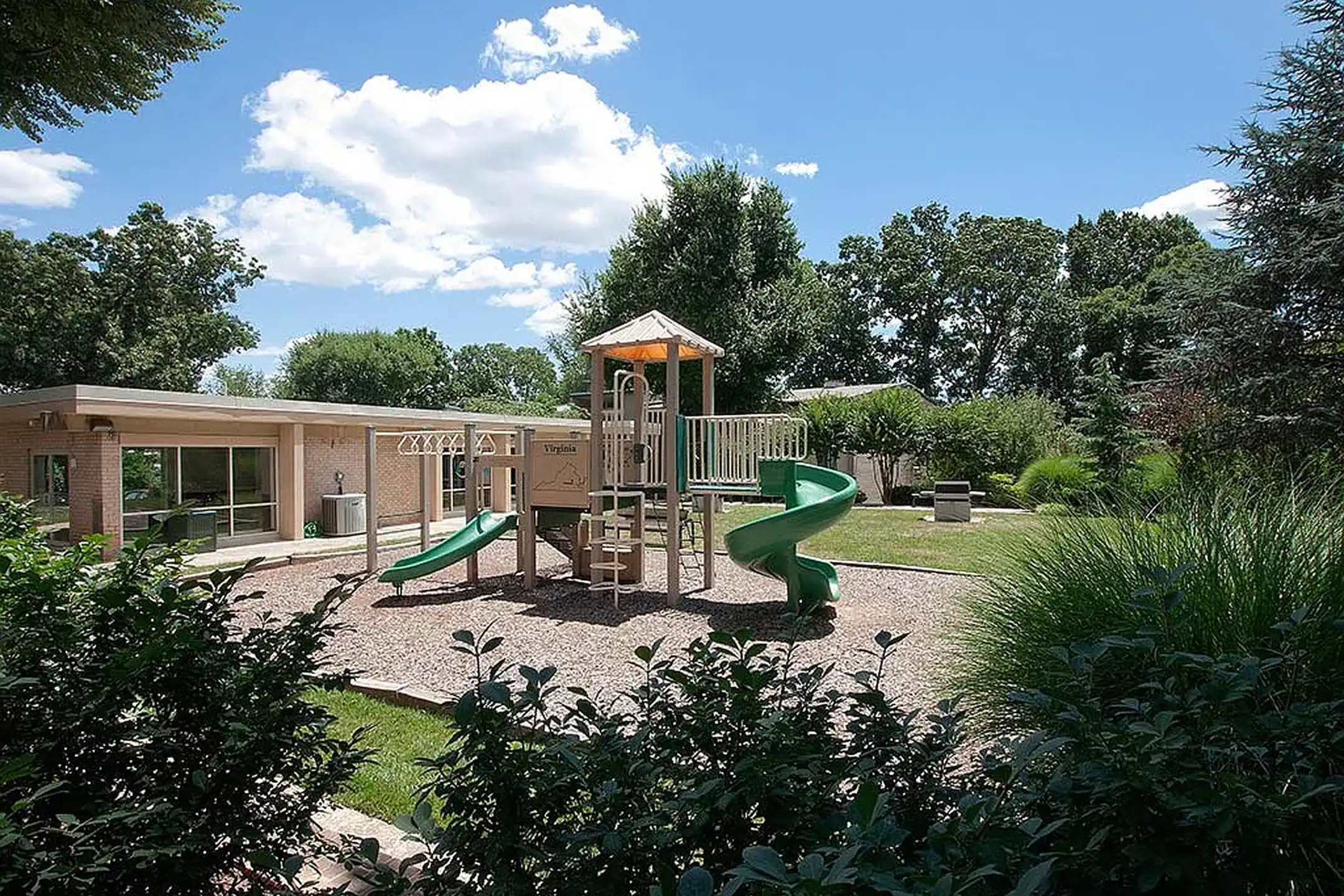 Tysons Glen Apartments and Townhomes - Falls Church, VA 22043 ...
