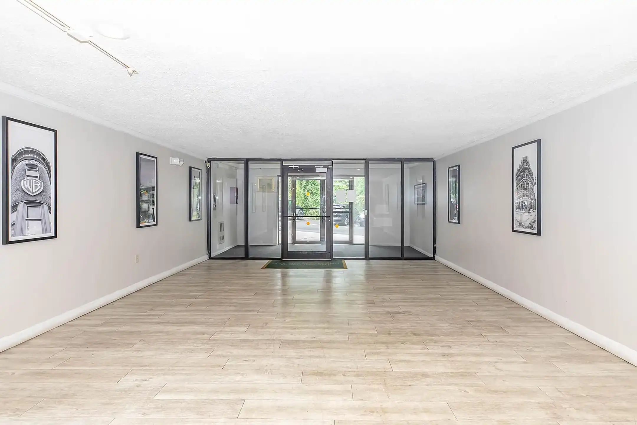 Hudson Pointe - Troy, NY 12180 | ApartmentGuide.com