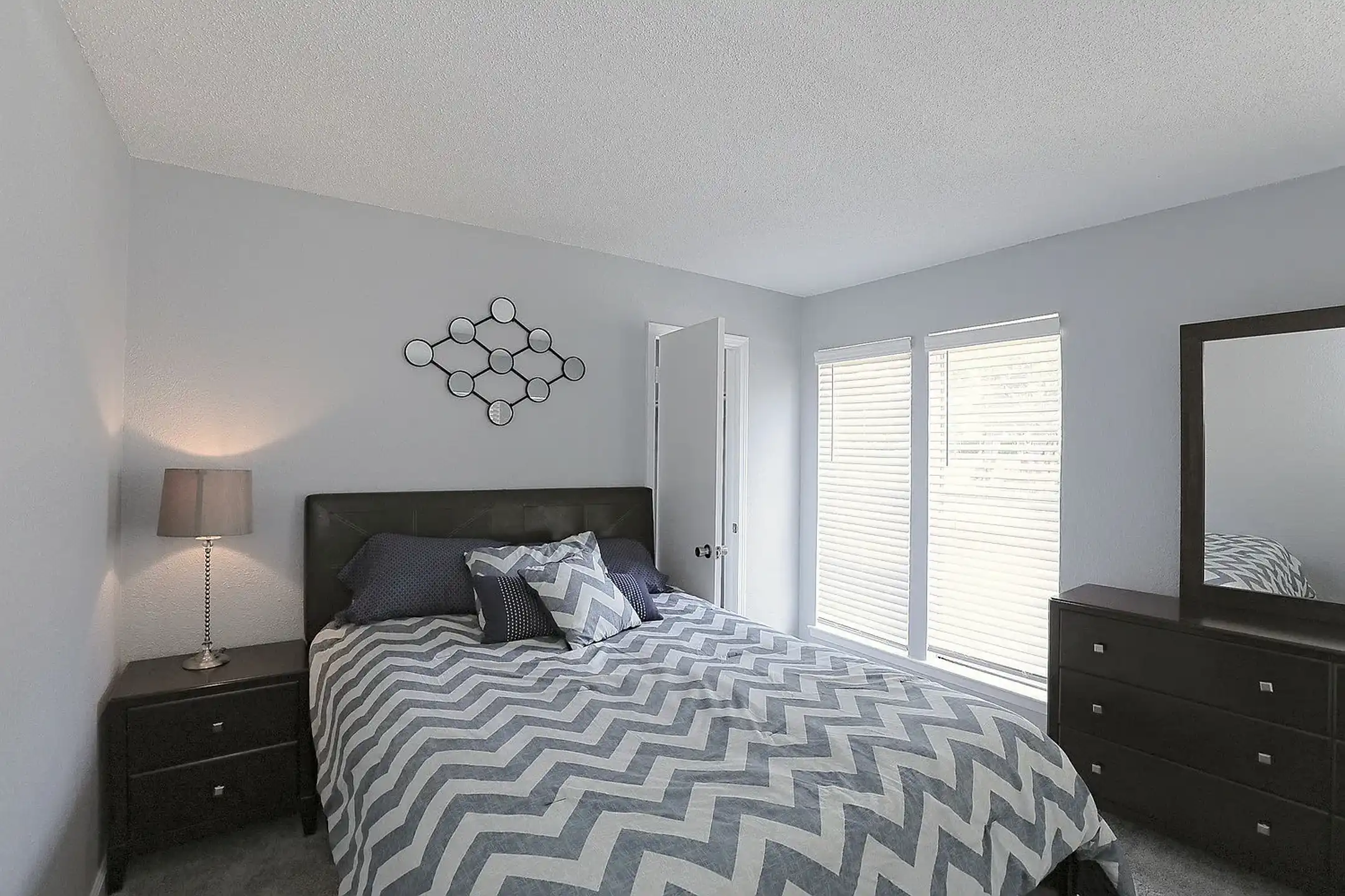 Sutton at Shelby - Memphis, TN 38116 | ApartmentGuide.com