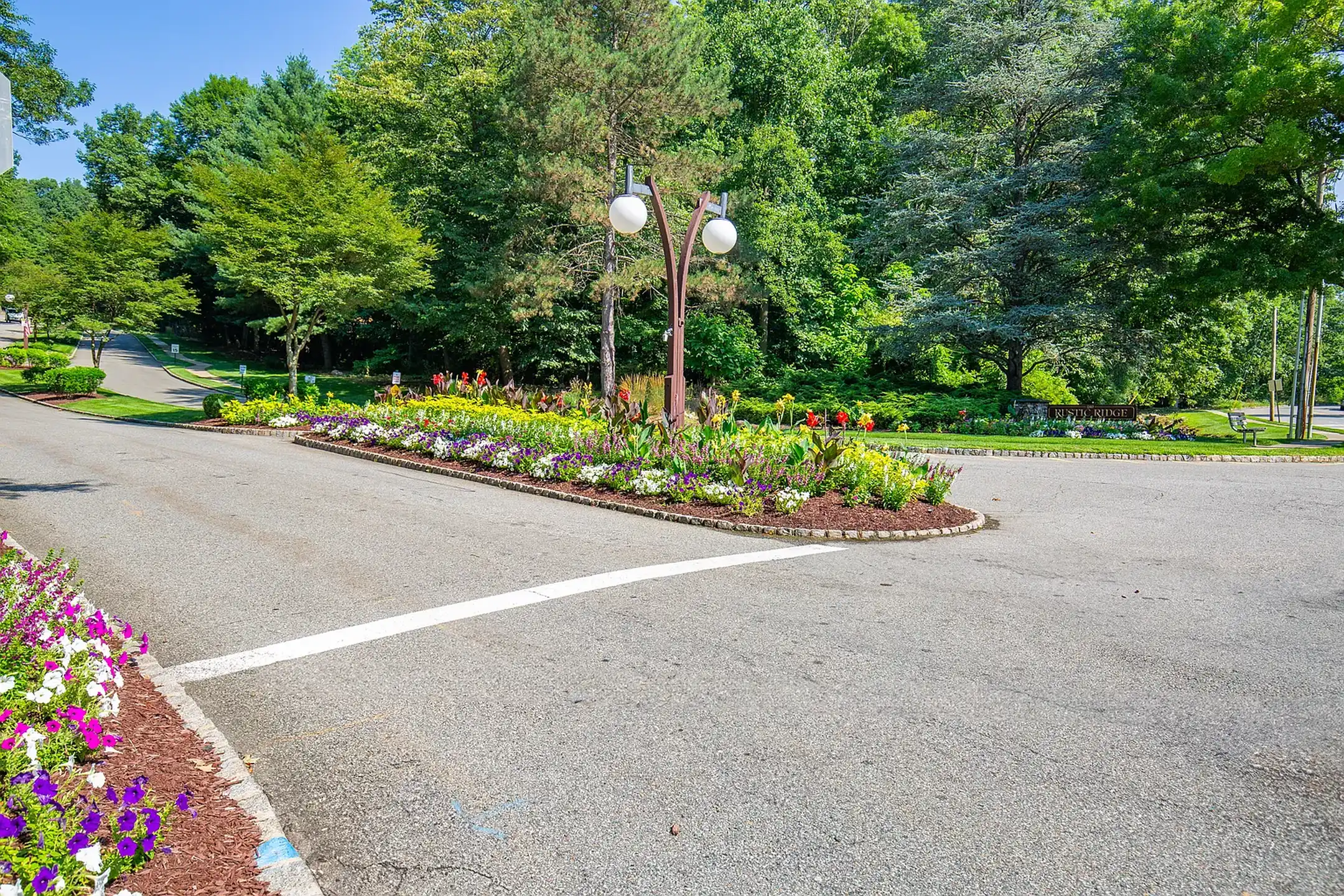 Rustic Ridge Apartments - Dover, NJ 07801 | ApartmentGuide.com