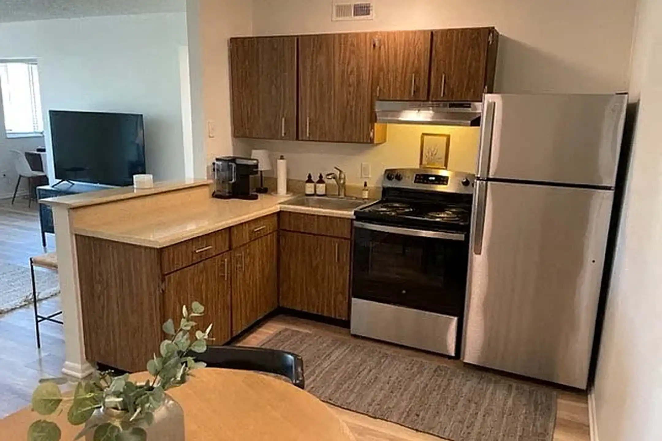 Brookmount Apartments - Saint Peters, MO 63376 | ApartmentGuide.com