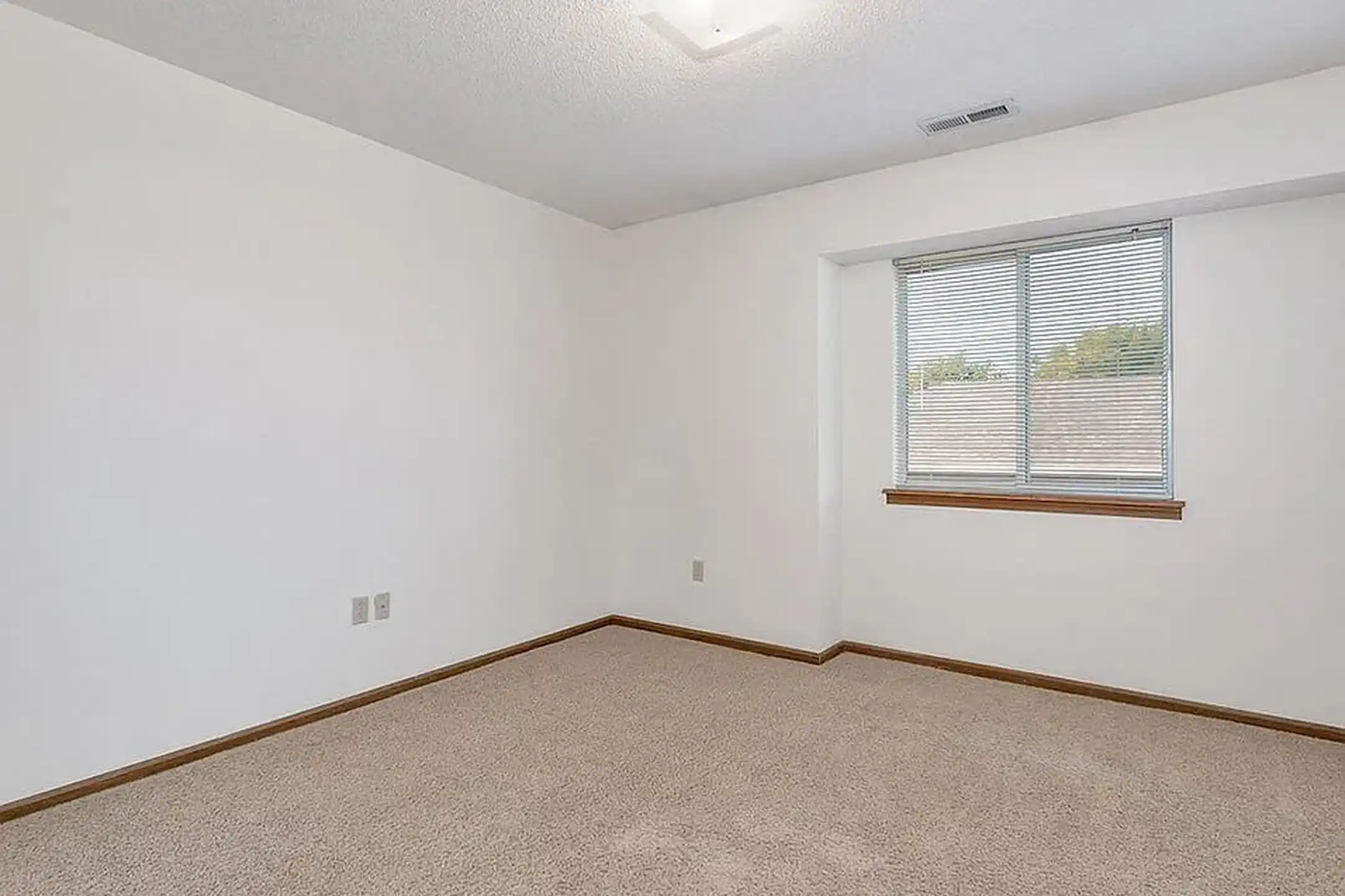 Northridge Crossing Apartments and Townhomes - McPherson, KS 67460 ...