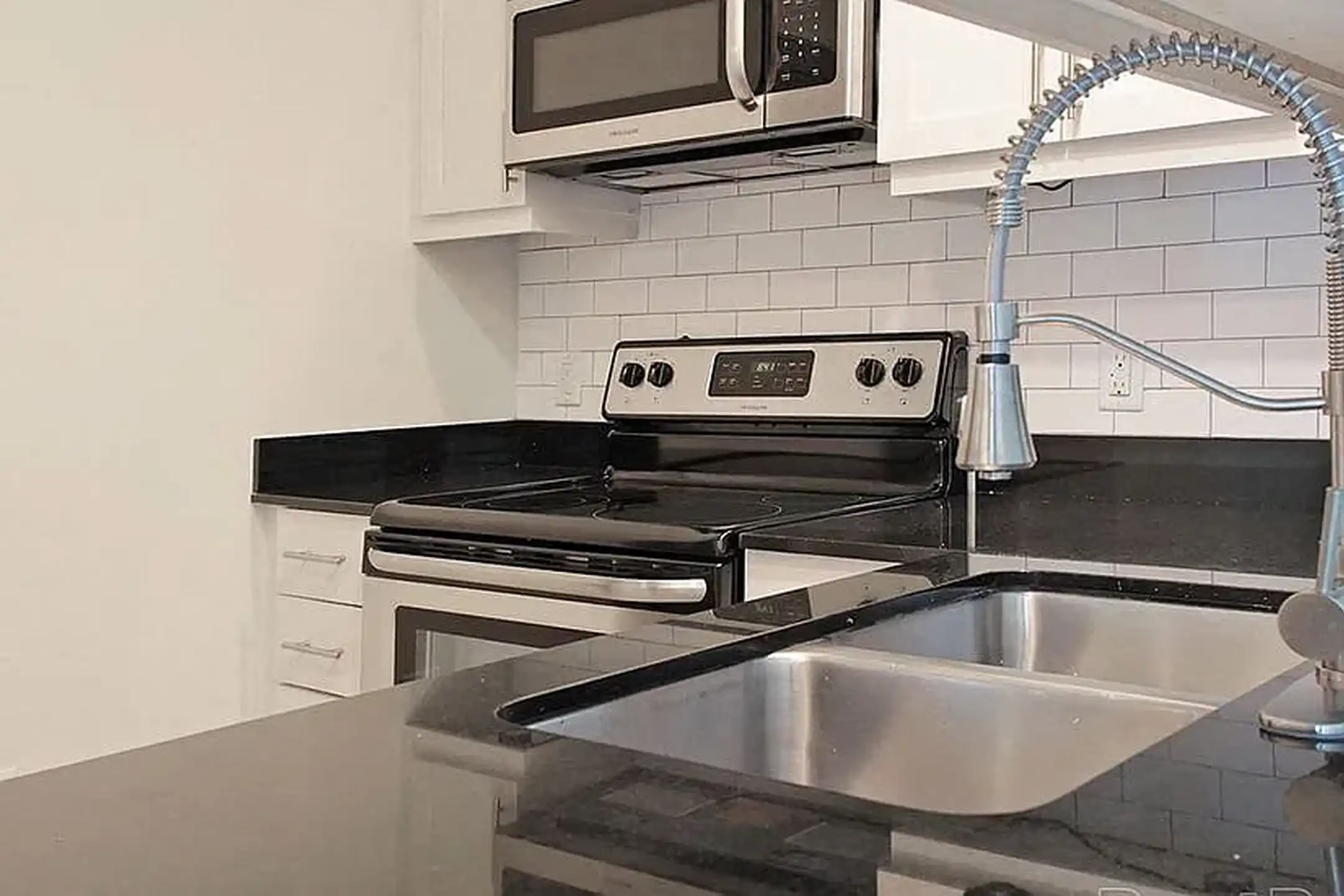 Vista Lofts - Columbia, SC 29201 | ApartmentGuide.com