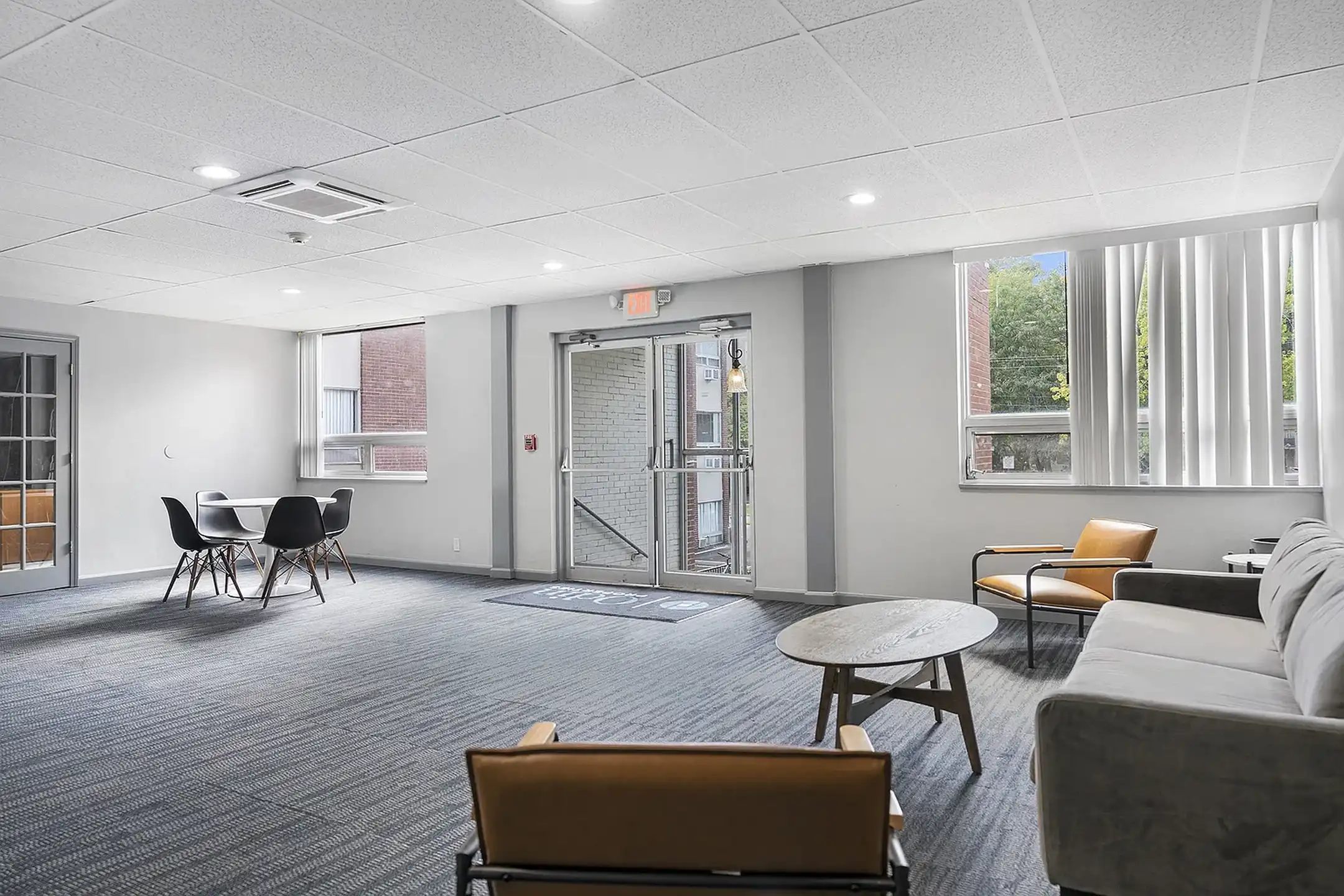 Campus Edge Apts - Carbondale, IL 62901 | ApartmentGuide.com