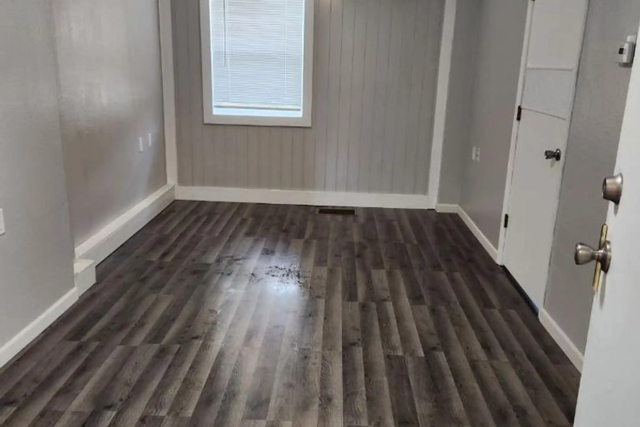 600 E Mary St unit 8 - Yates Center, KS 66783 | ApartmentGuide.com