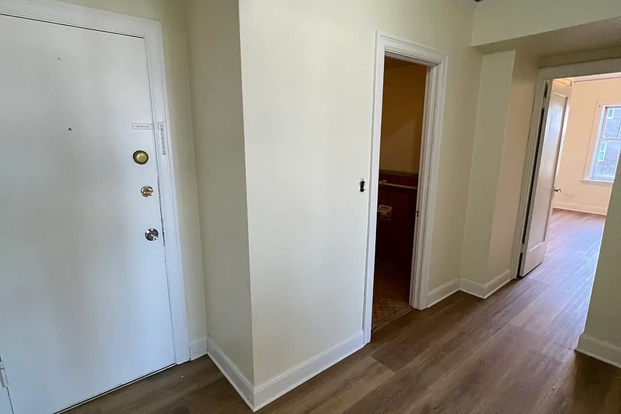 Broadmoor - Tacoma, WA 98402 | ApartmentGuide.com