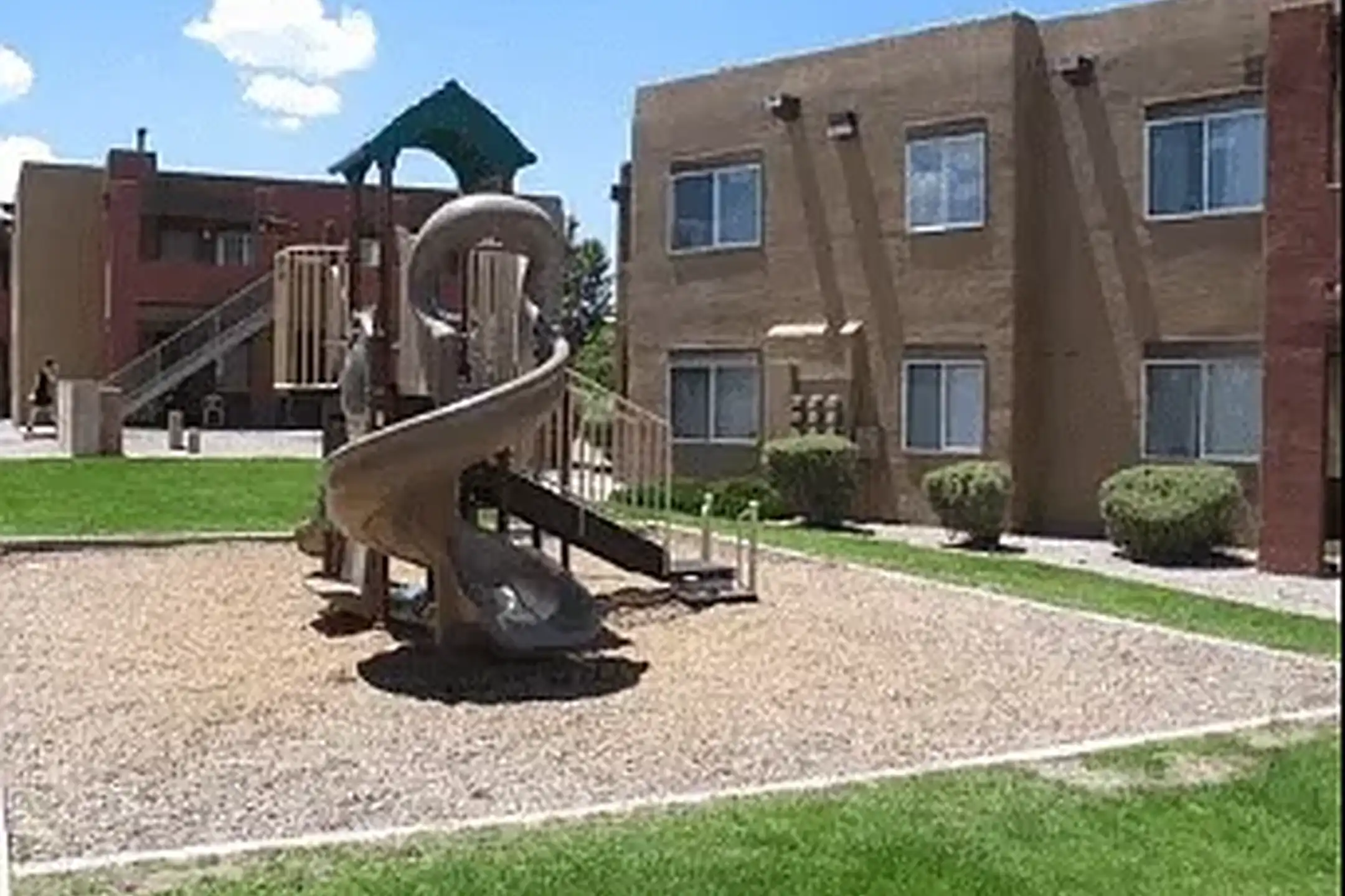 Desert Willow - Albuquerque, NM 87113 | ApartmentGuide.com