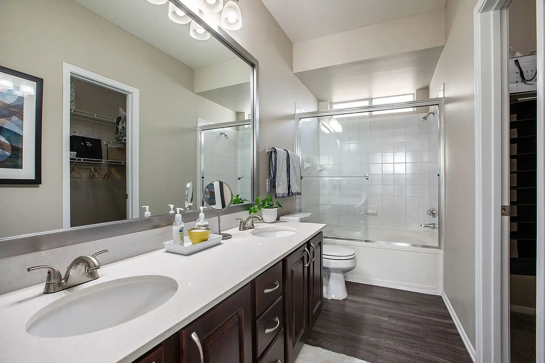 Monte Vista - Littleton, CO 80120 | ApartmentGuide.com