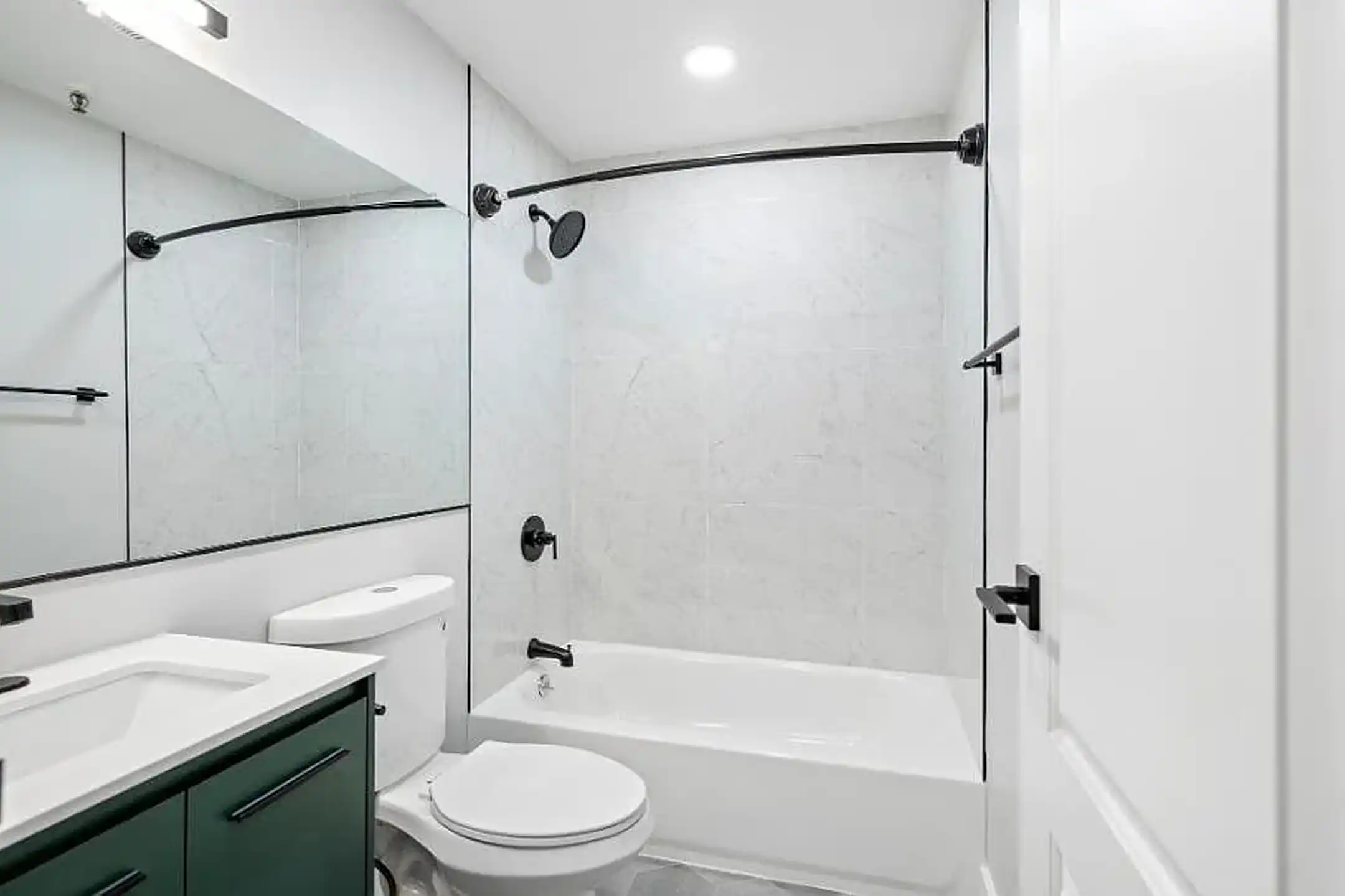 Stockbridge Court - Springfield, MA 01103 | ApartmentGuide.com