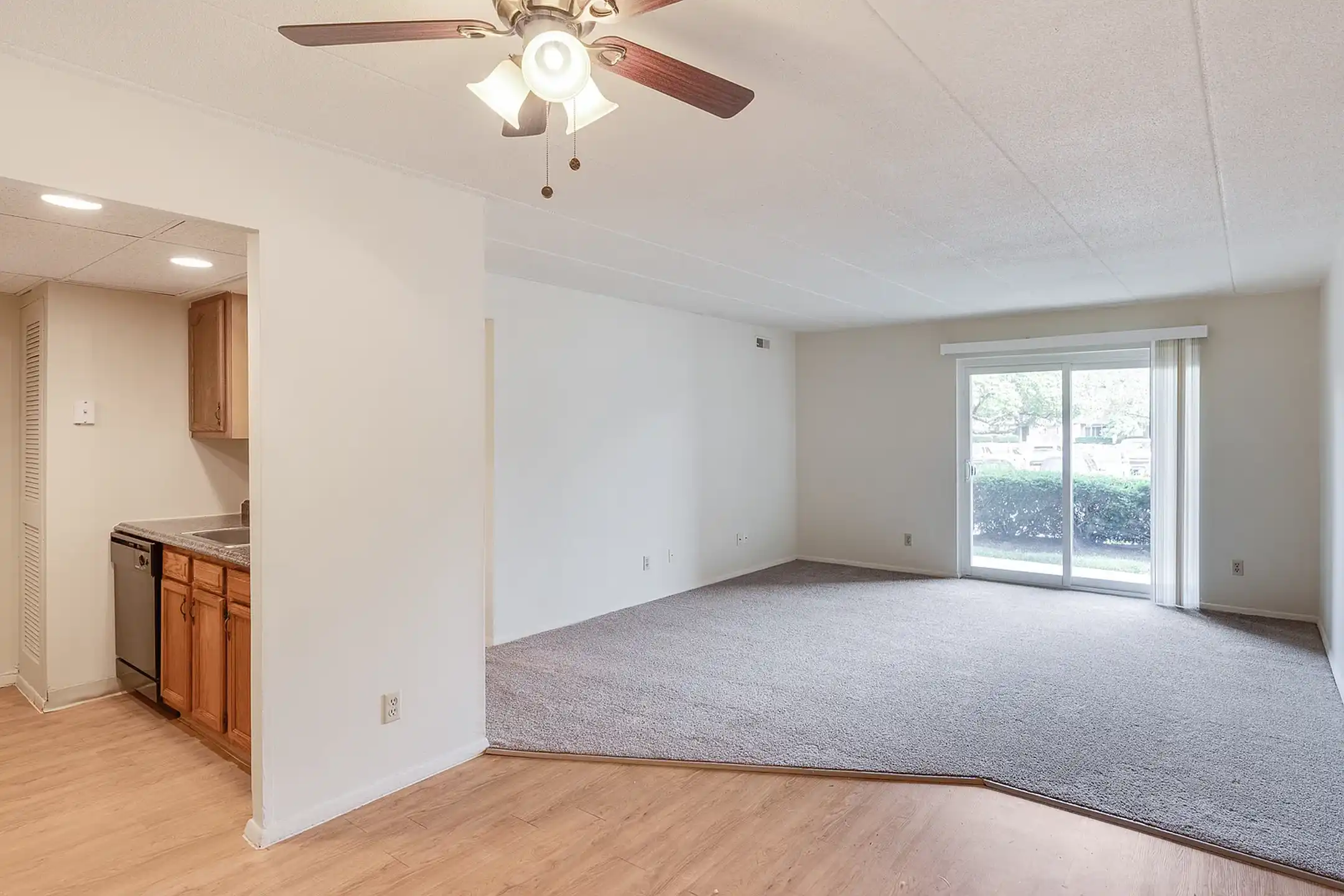 Vantage Pointe West Apartment Homes - Cincinnati, OH 45238 ...