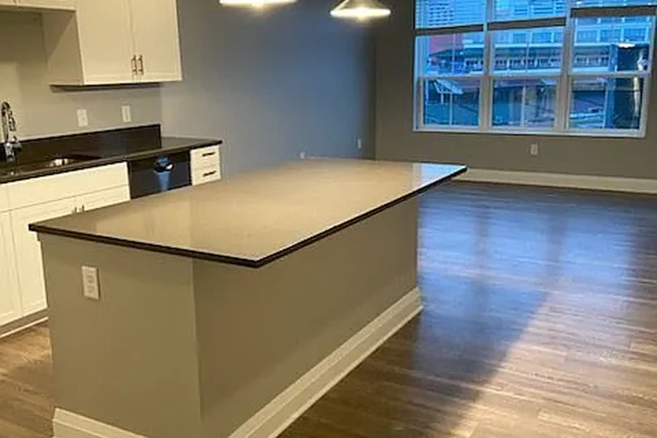 Centerfield Flats - Dayton, OH 45402 | ApartmentGuide.com