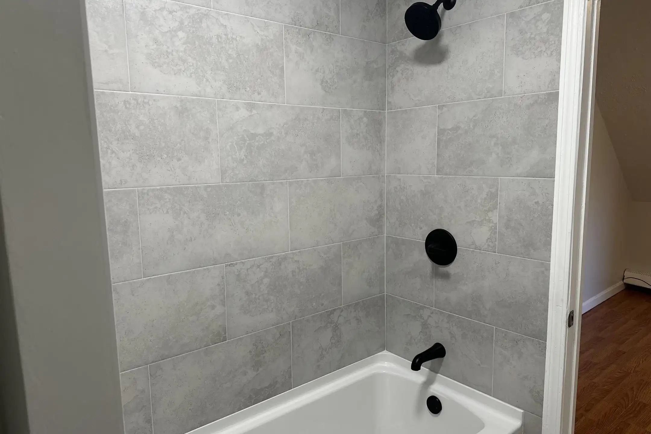 60 Whitney St #3 - Nashua, NH 03064 | ApartmentGuide.com