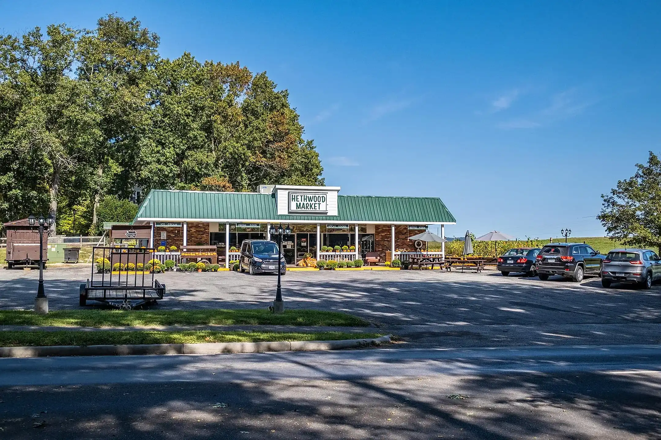 Foxridge Apartment Homes - Blacksburg, VA 24060 | ApartmentGuide.com