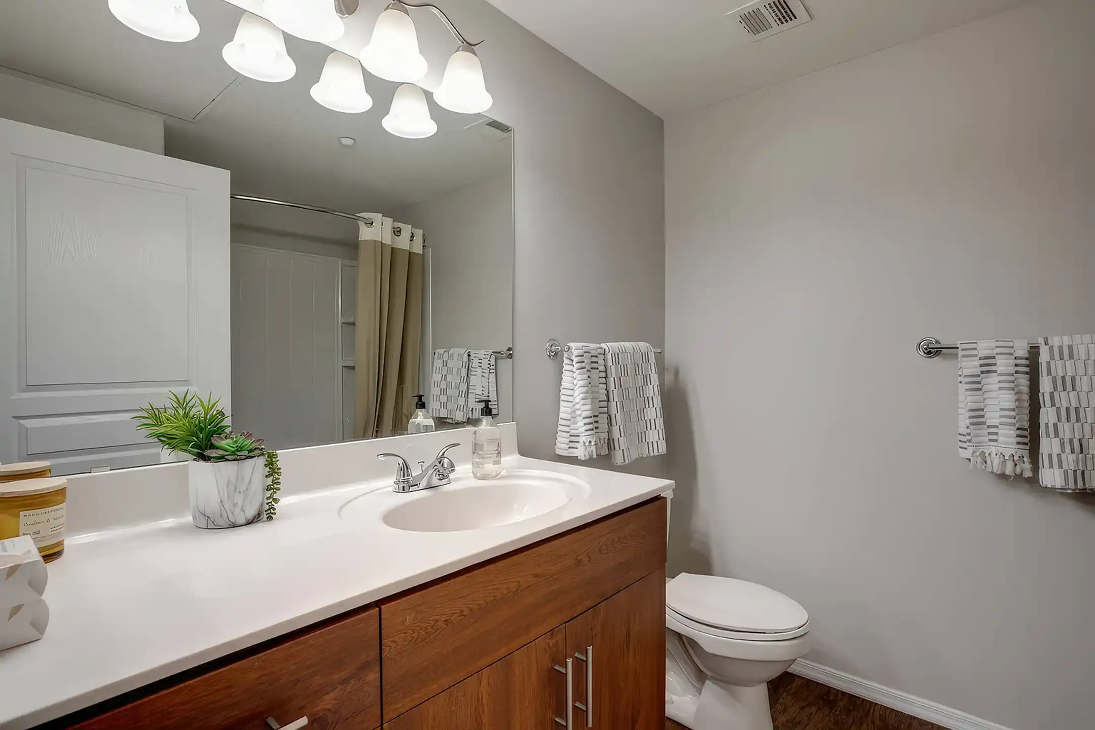 Ashton Pointe - Avondale, AZ 85392 | ApartmentGuide.com