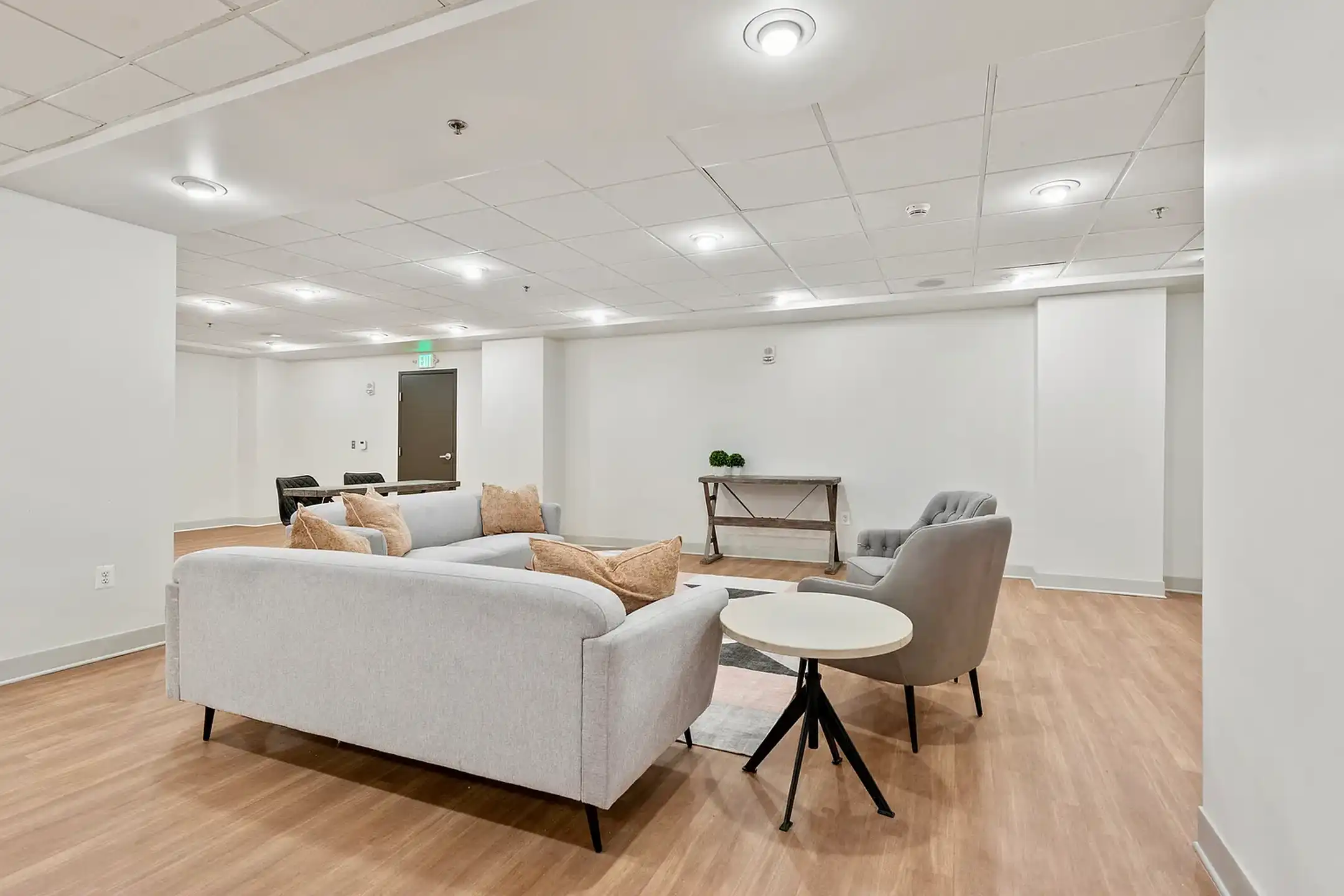 Redwood Place - Baltimore, MD 21202 | ApartmentGuide.com