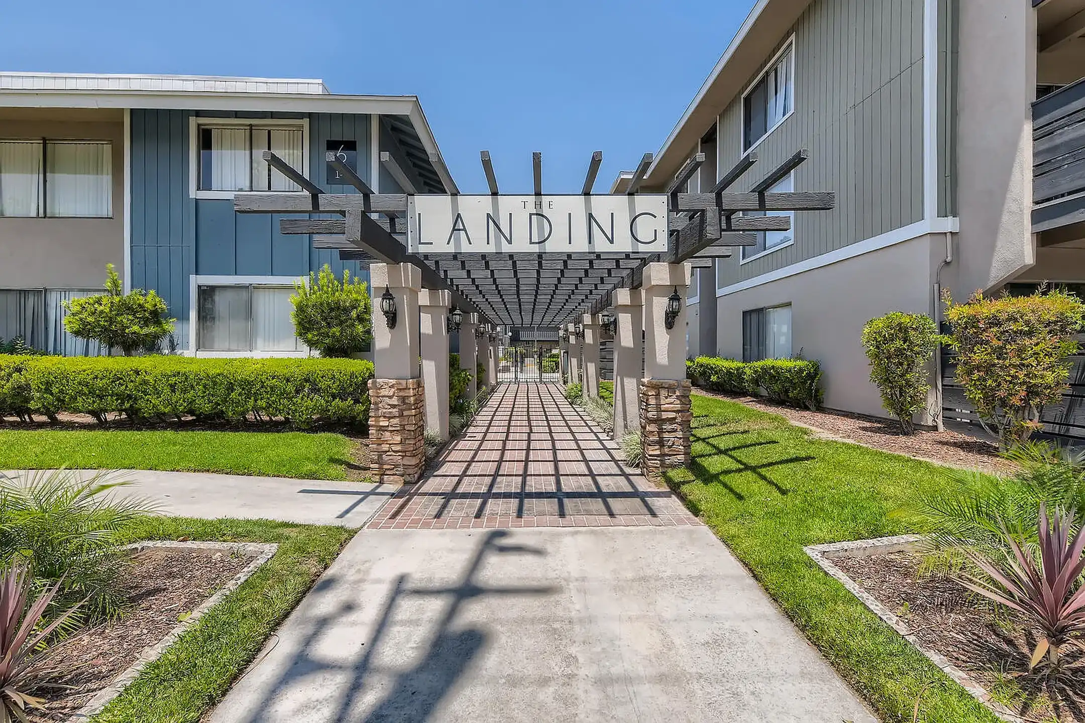 The Landing At Arrowhead Springs - San Bernardino, CA 92404 ...