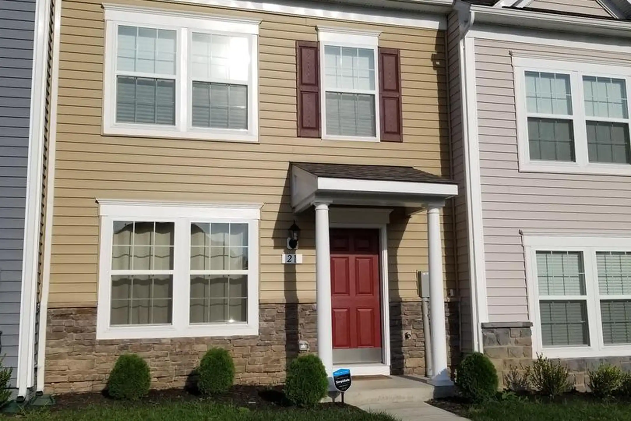 21 Darien Dr - Bunker Hill, WV 25413 | ApartmentGuide.com
