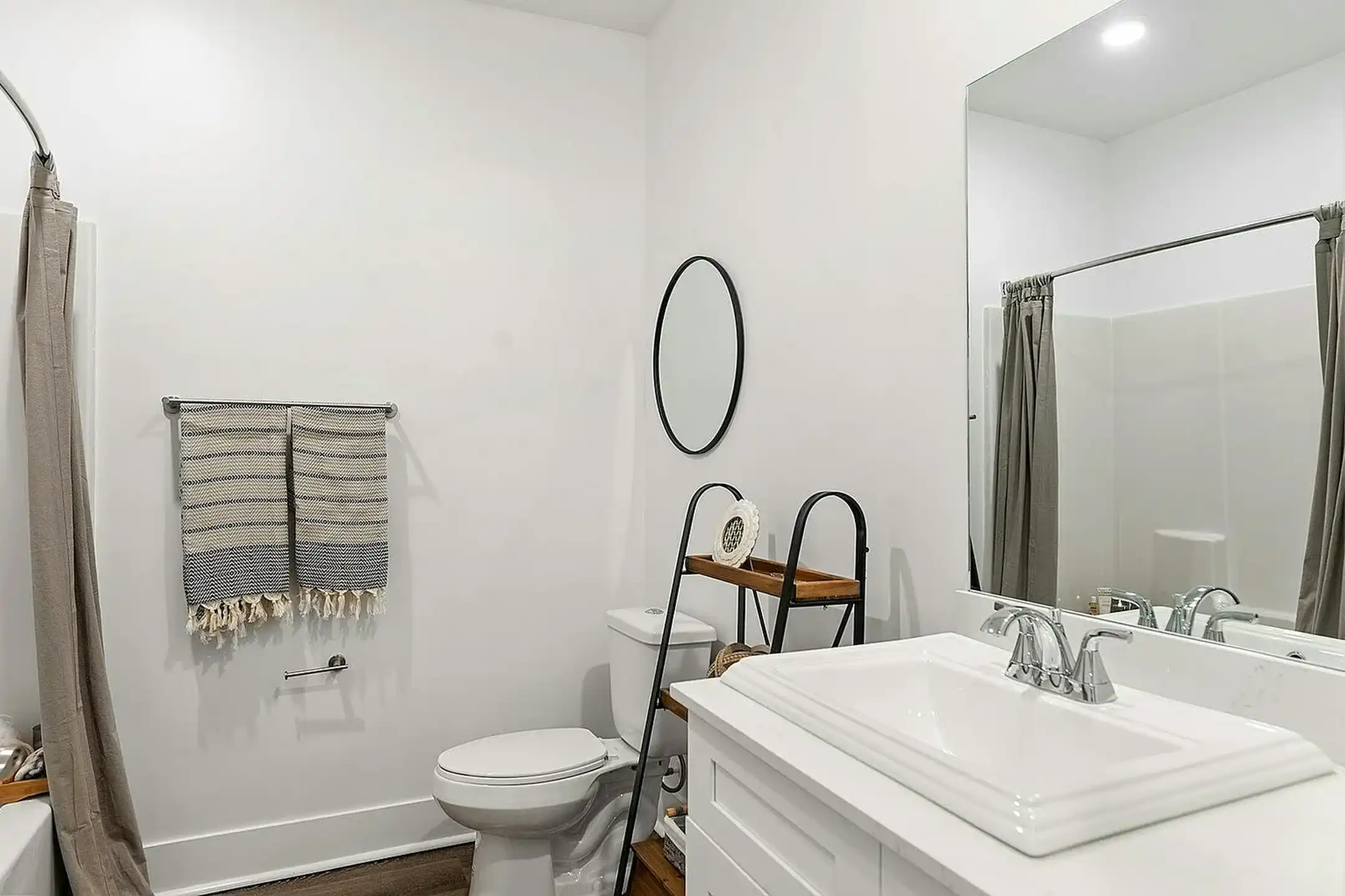 Pointe Grand Spartanburg - Spartanburg, SC 29301 | ApartmentGuide.com