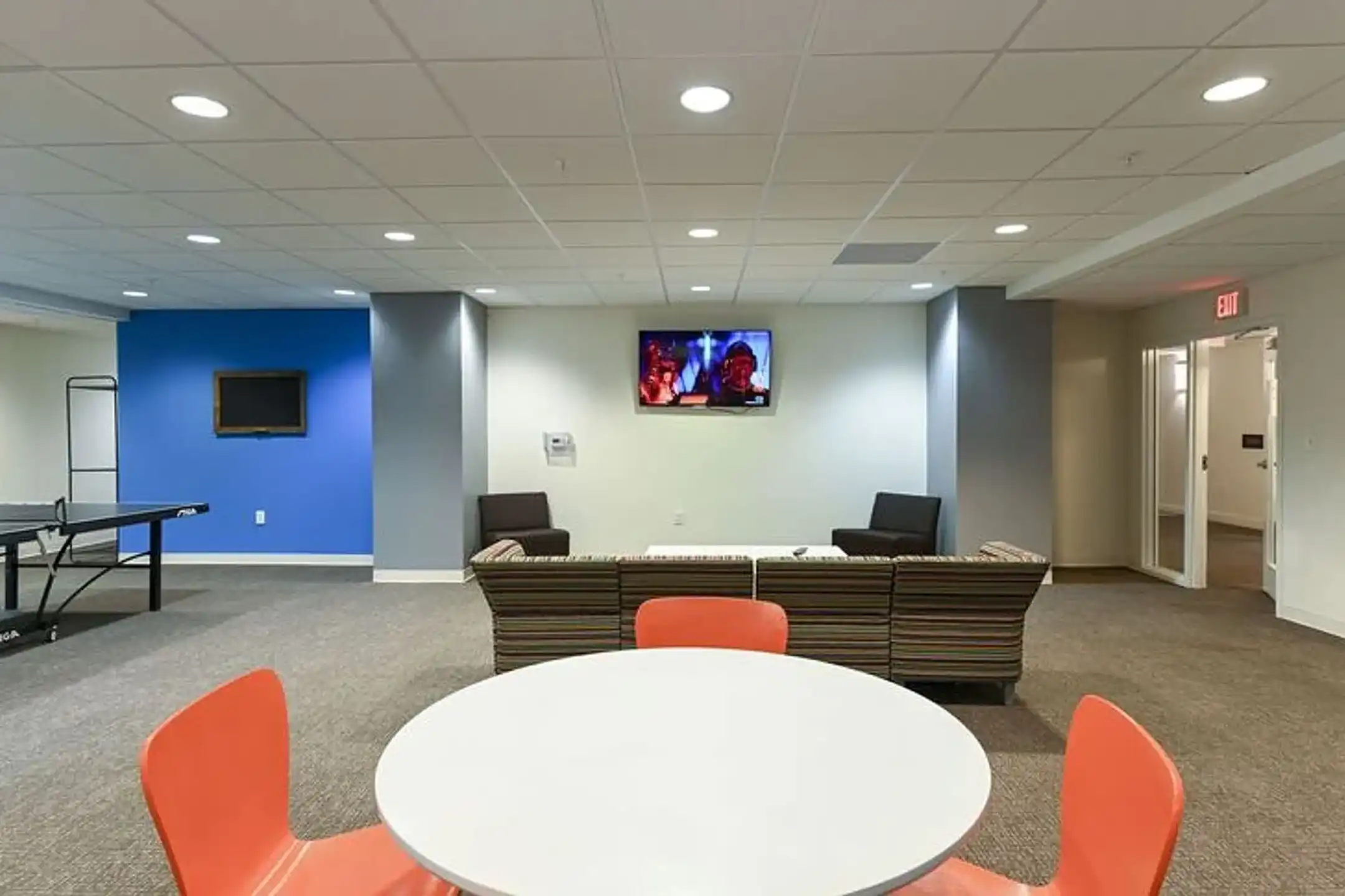 Penn Street Tower Apartments - Indianapolis, IN 46204 | ApartmentGuide.com