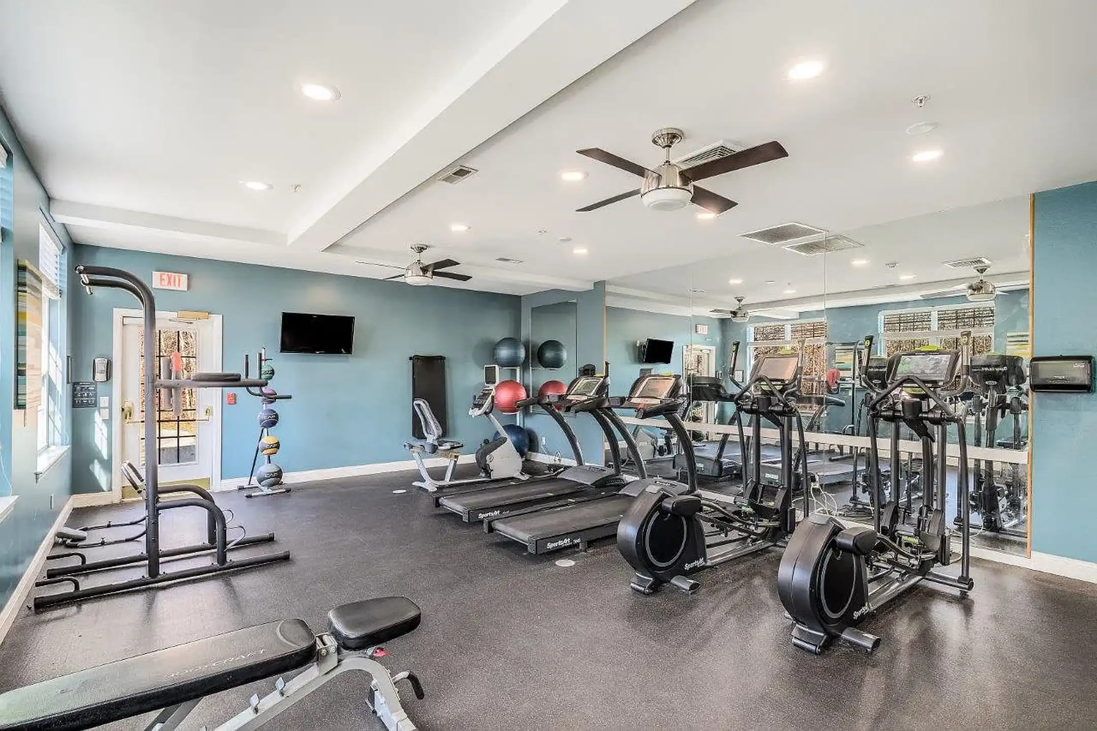 Cumberland Crossing - Cumberland, RI 02864 | ApartmentGuide.com