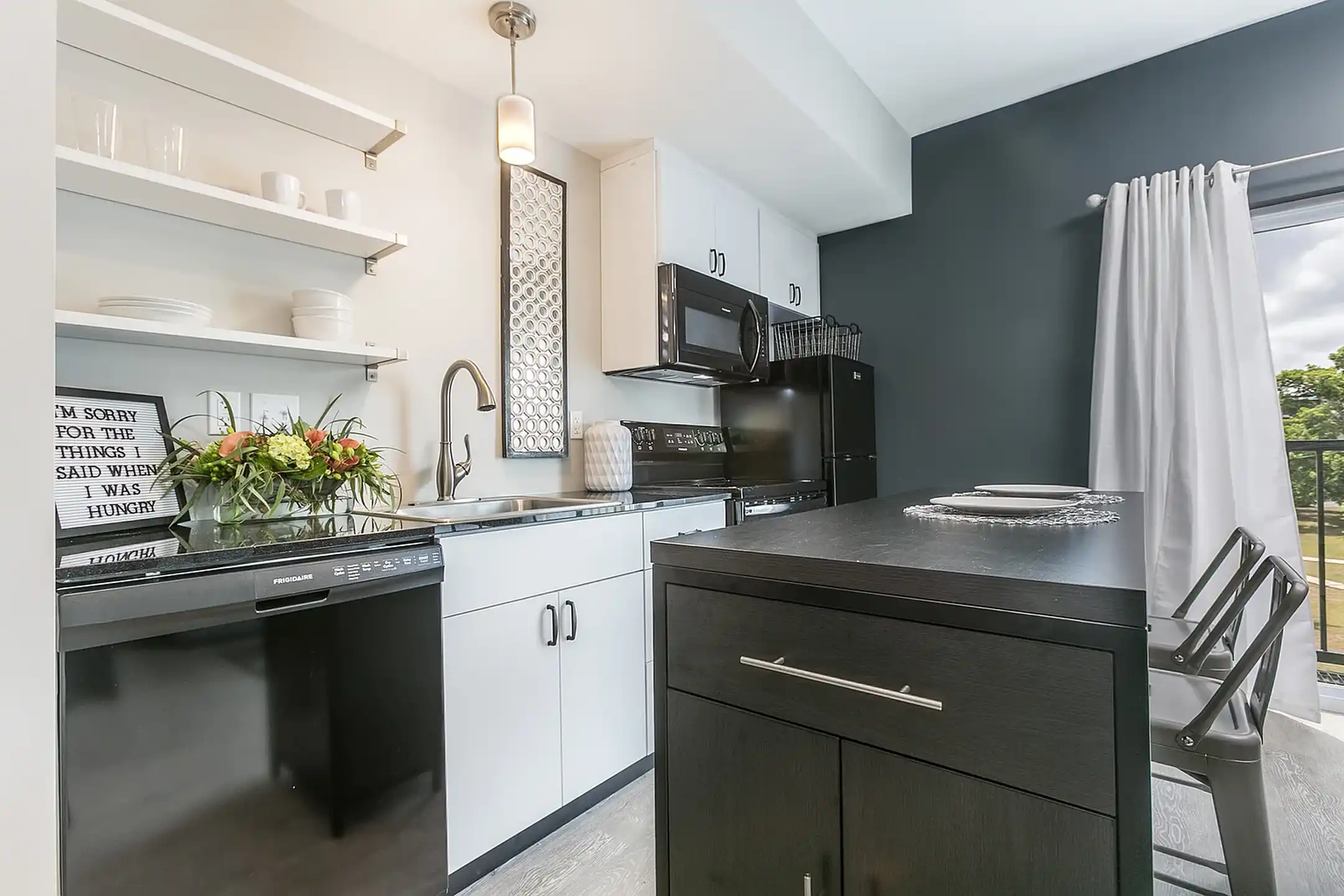 Boomer Town Studios - Springfield, MO 65804 | ApartmentGuide.com