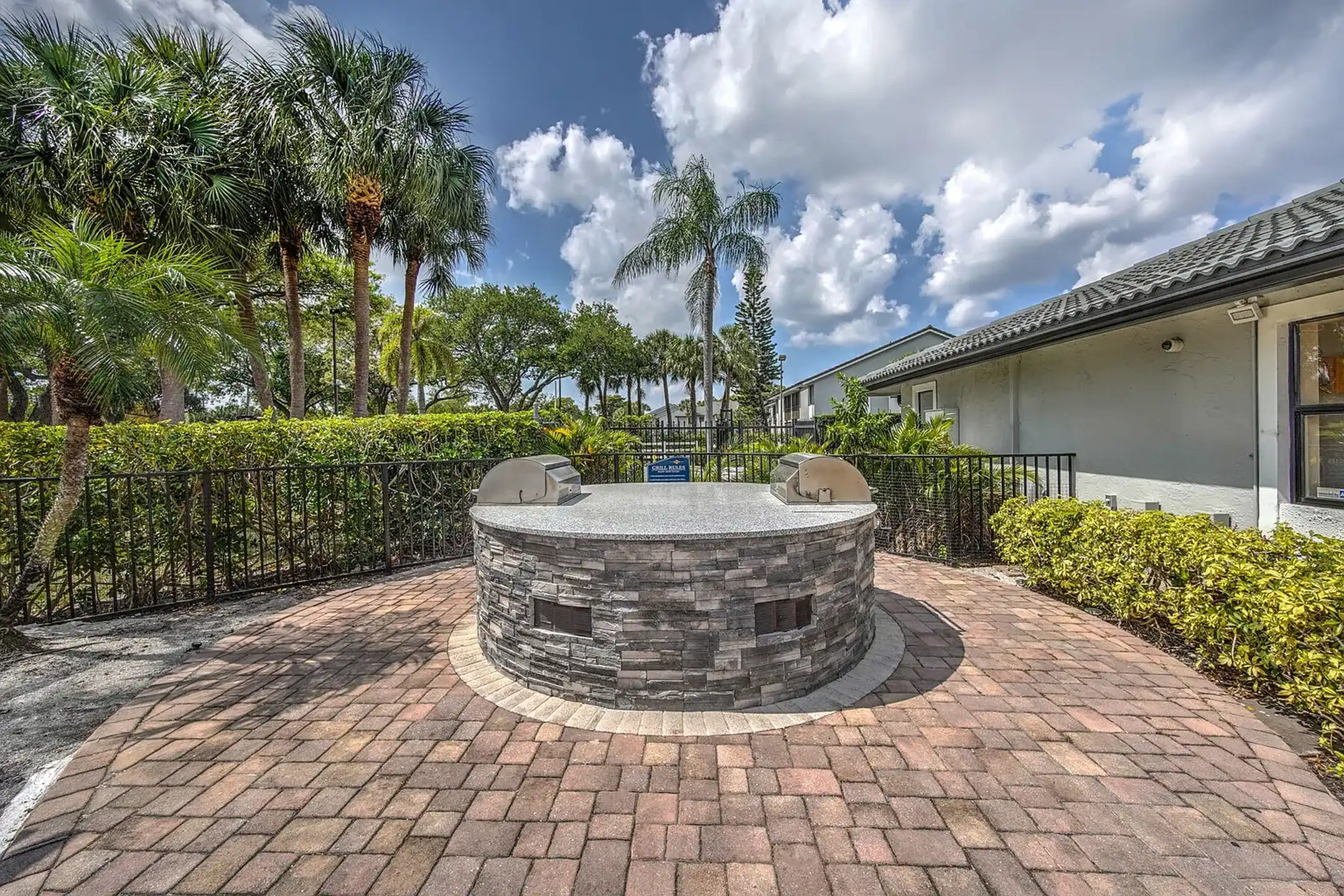 Cielo Point - Fort Lauderdale, FL 33313 | ApartmentGuide.com