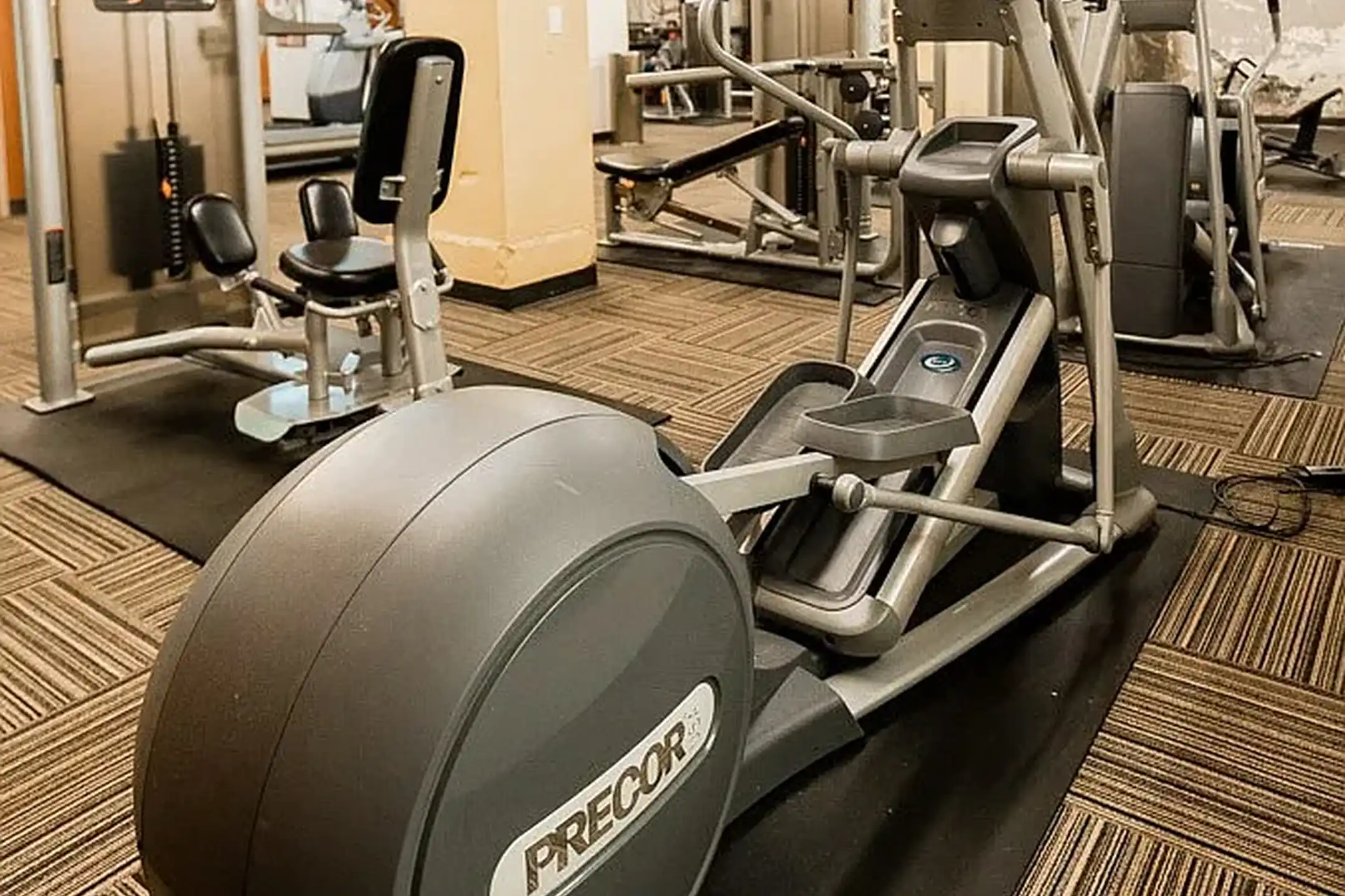 Addison on Fourth Residential - Seattle, WA 98104 | ApartmentGuide.com