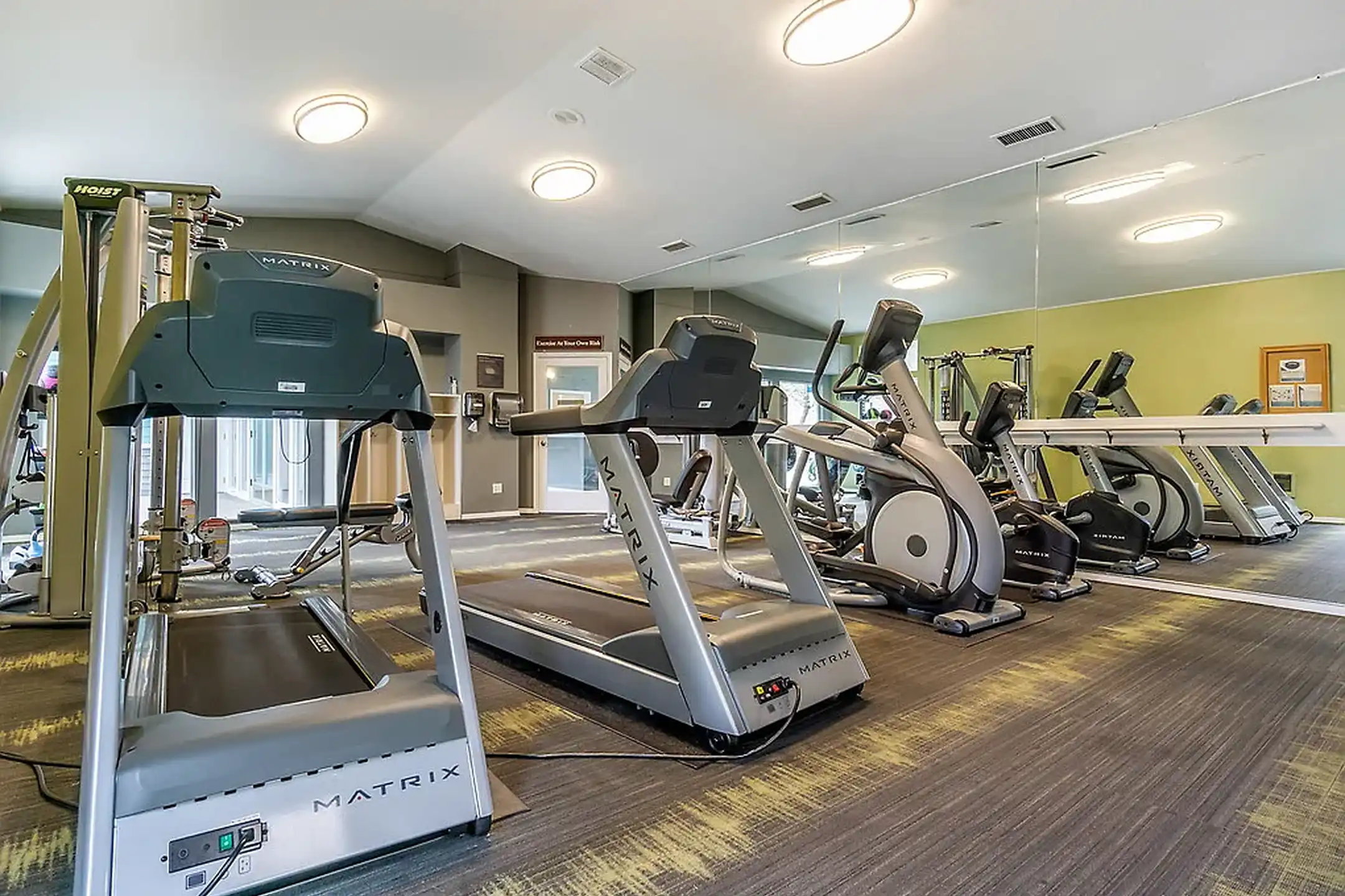 Canyon Pointe - Bothell, WA 98021 | ApartmentGuide.com