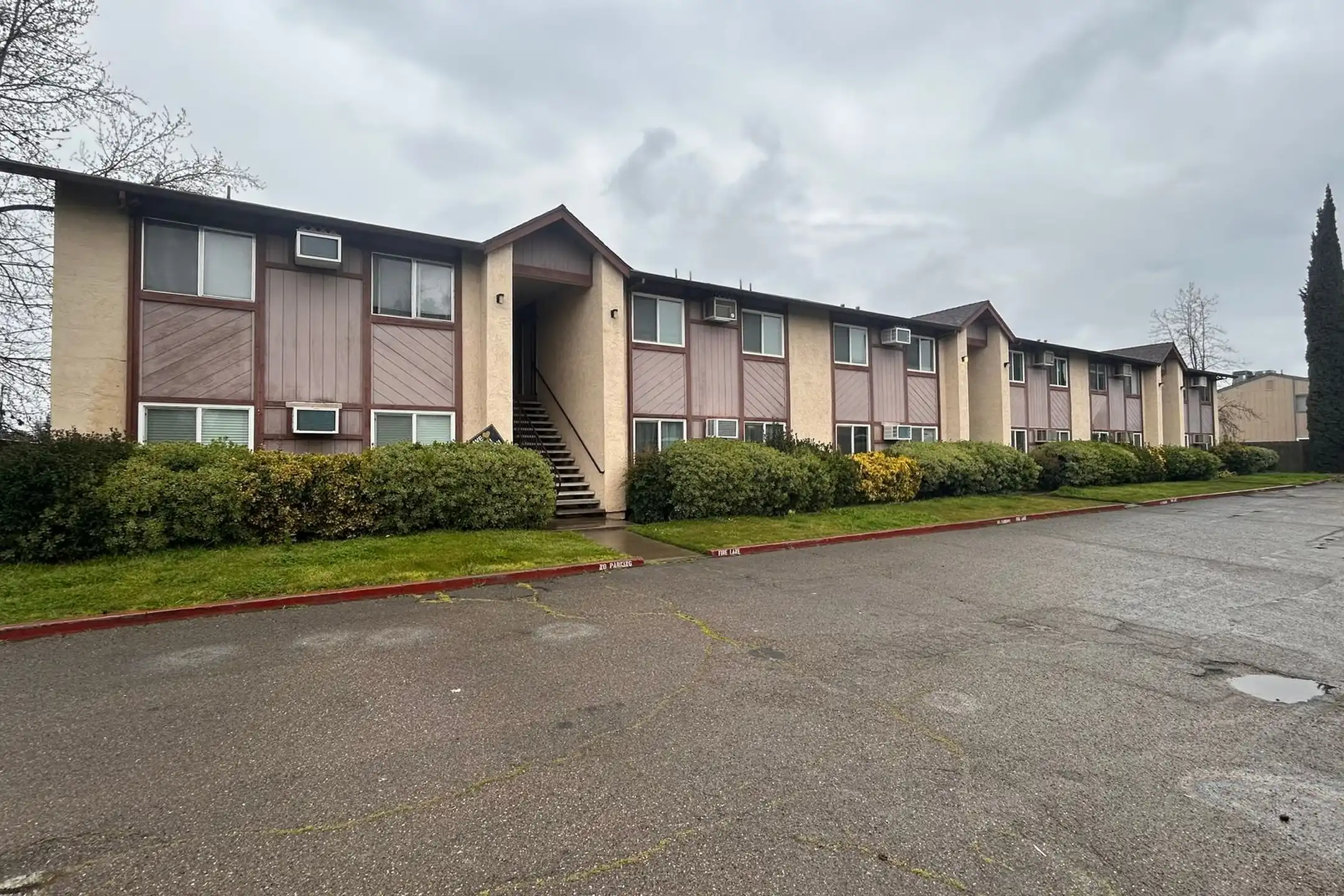 366 E Edison St unit #11 - Manteca, CA 95336 | ApartmentGuide.com