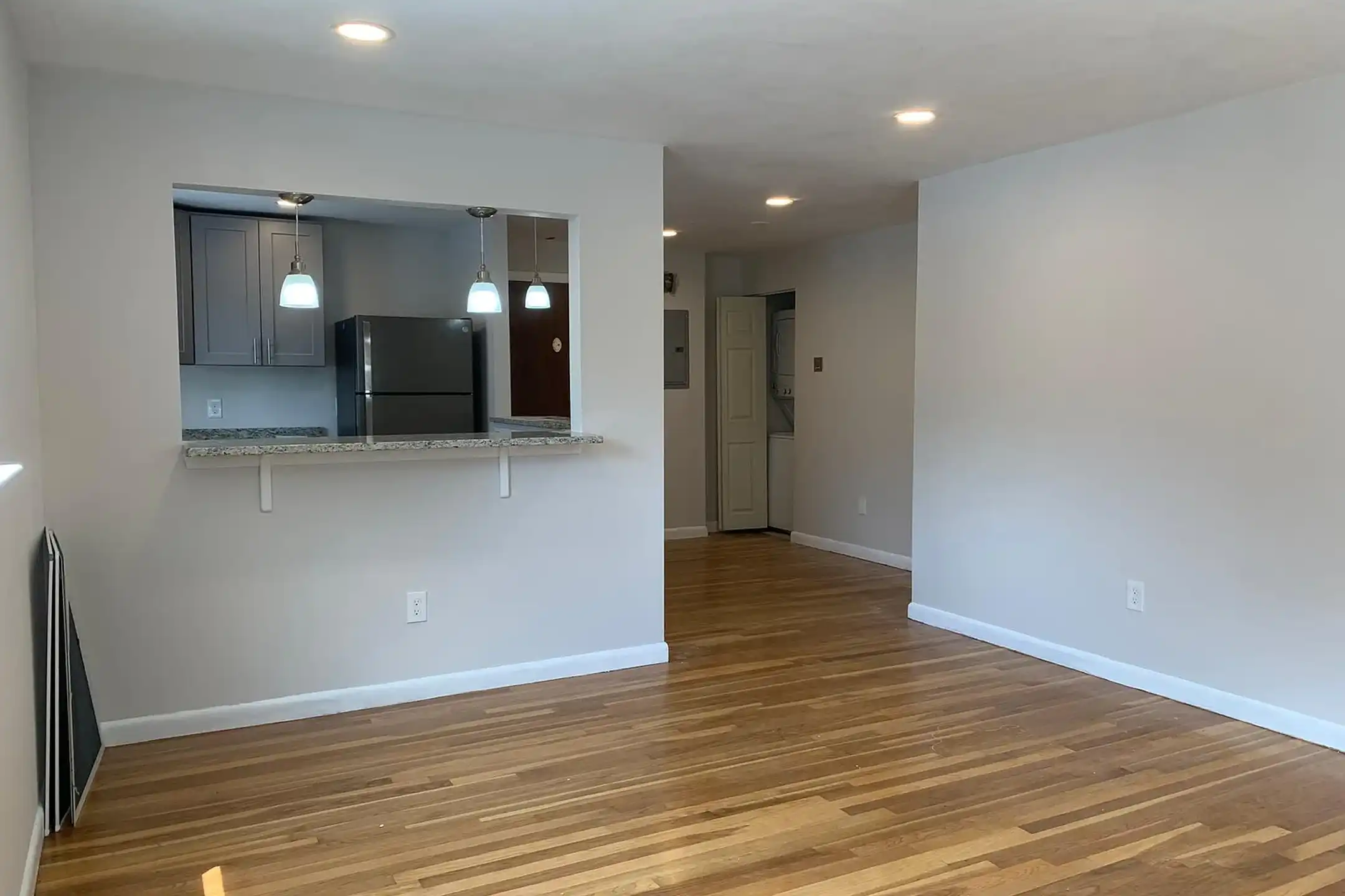 Reed Street Apartments - Randolph, MA 02368 | ApartmentGuide.com