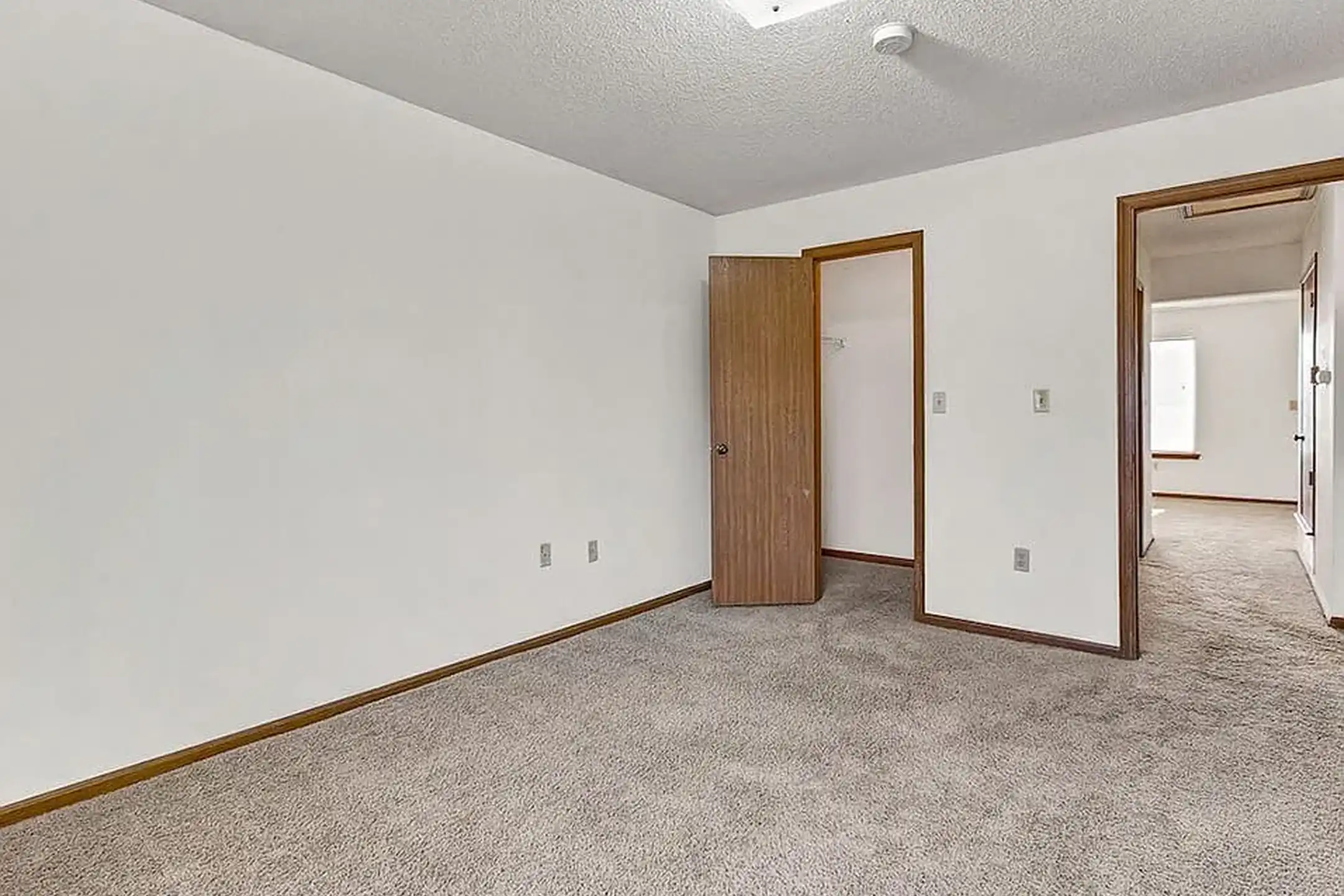 Northridge Crossing Apartments and Townhomes - McPherson, KS 67460 ...