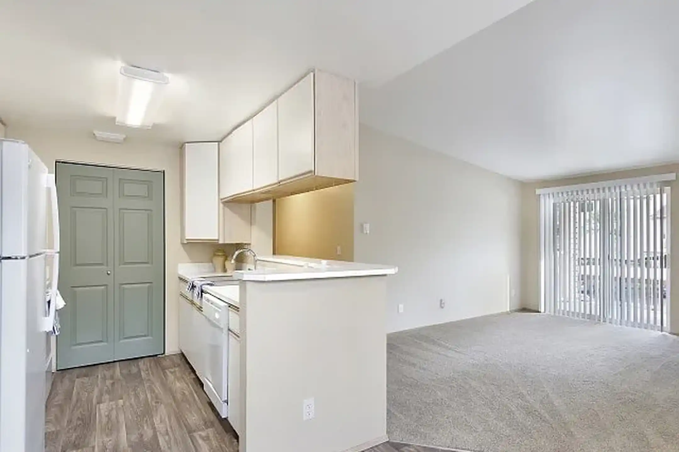 Maple Park Apartments - Bellingham, WA 98229 | ApartmentGuide.com