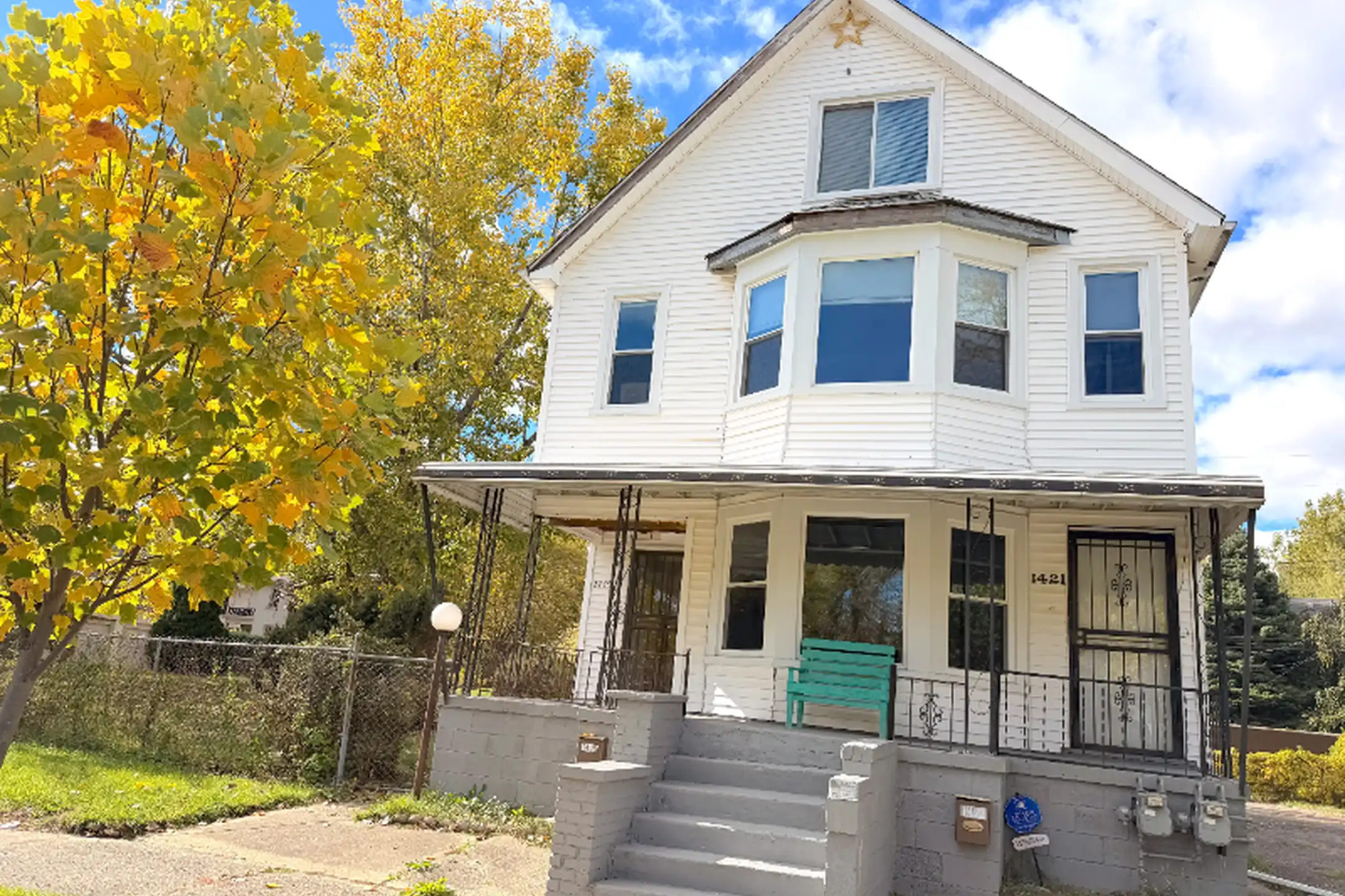 1419 Fischer St unit 1419 - Detroit, MI 48214 | ApartmentGuide.com