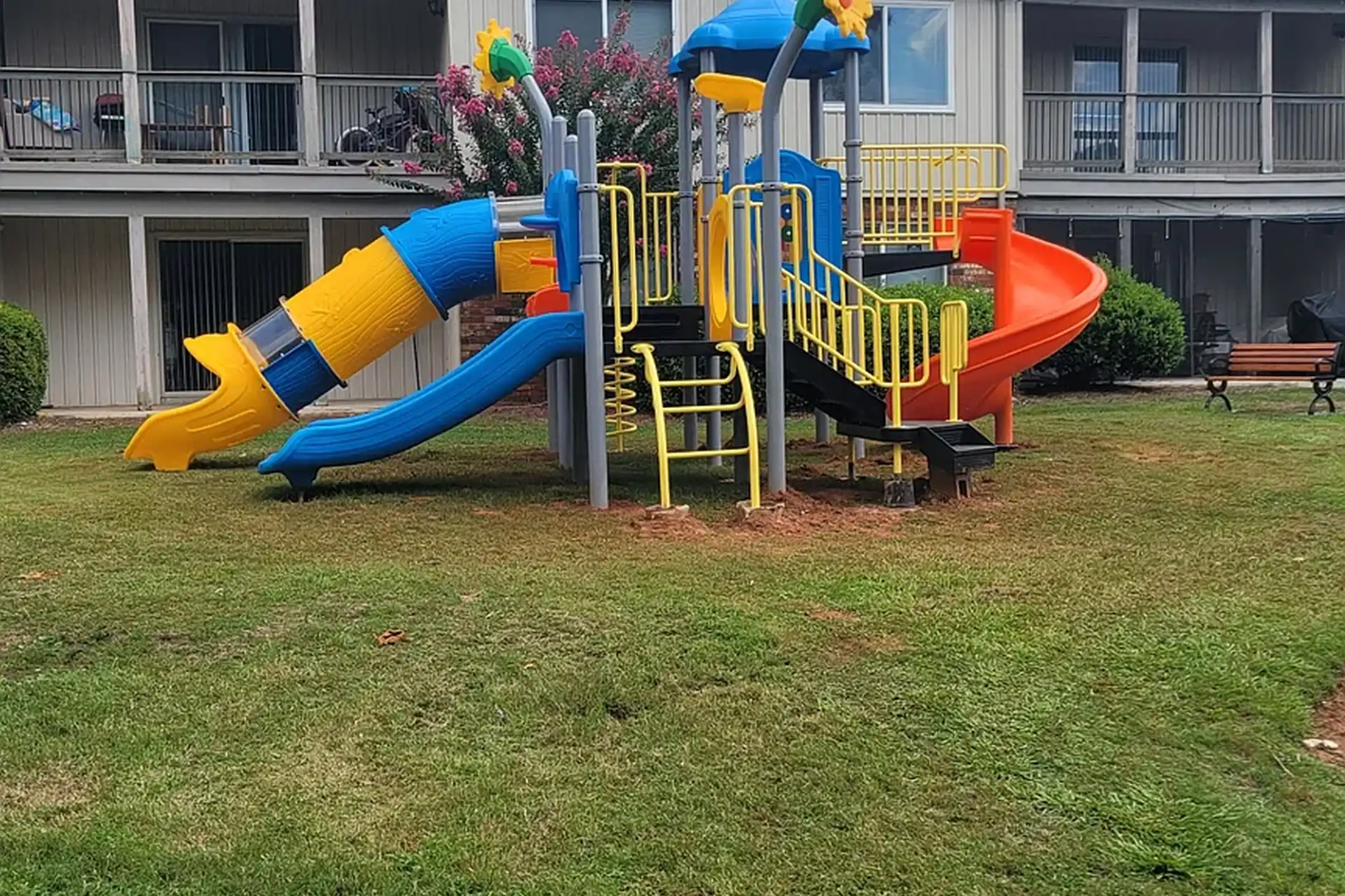 Westside Commons Apartments - Athens, GA 30606 | ApartmentGuide.com