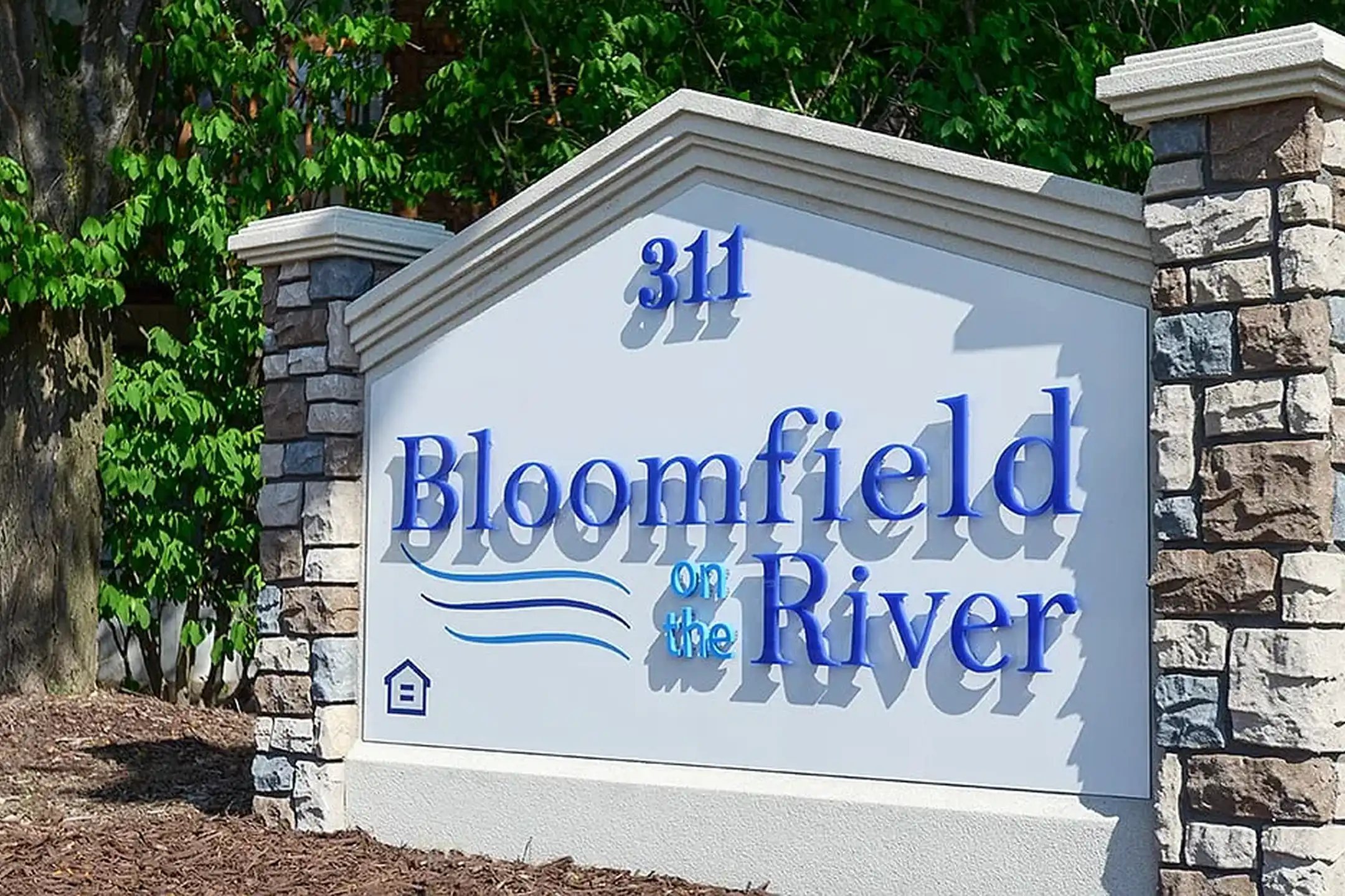 Bloomfield on the River - Pontiac, MI 48341 | ApartmentGuide.com