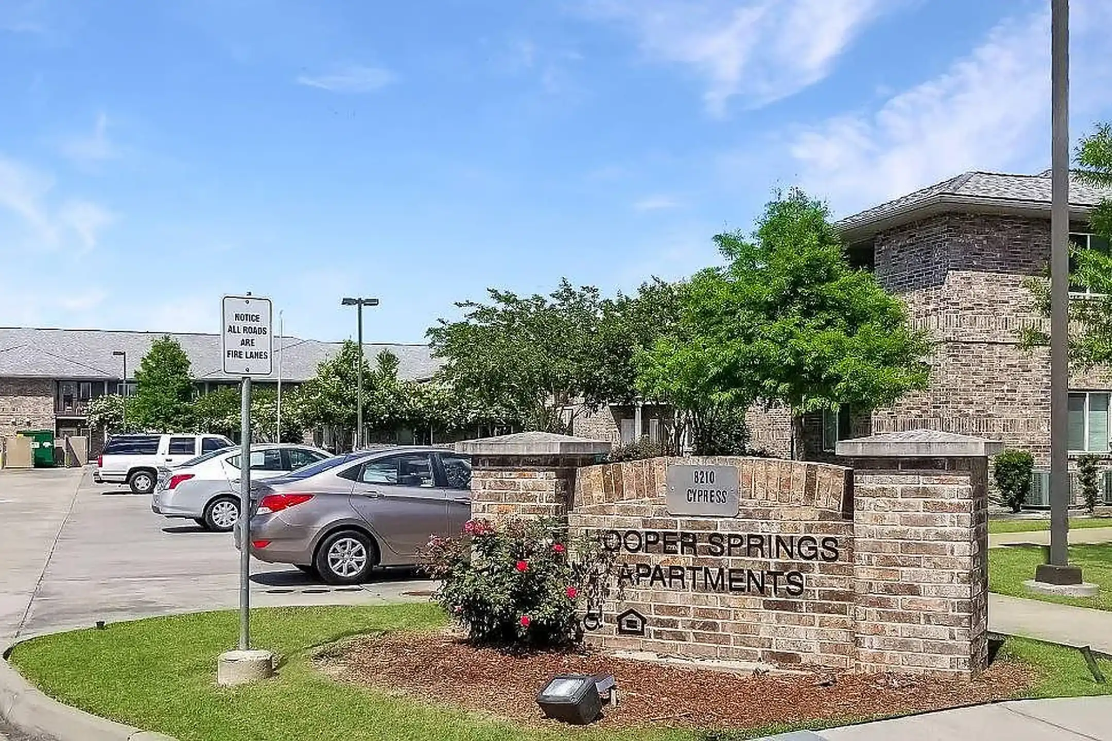 Hooper Springs - Baton Rouge, LA 70811 | ApartmentGuide.com