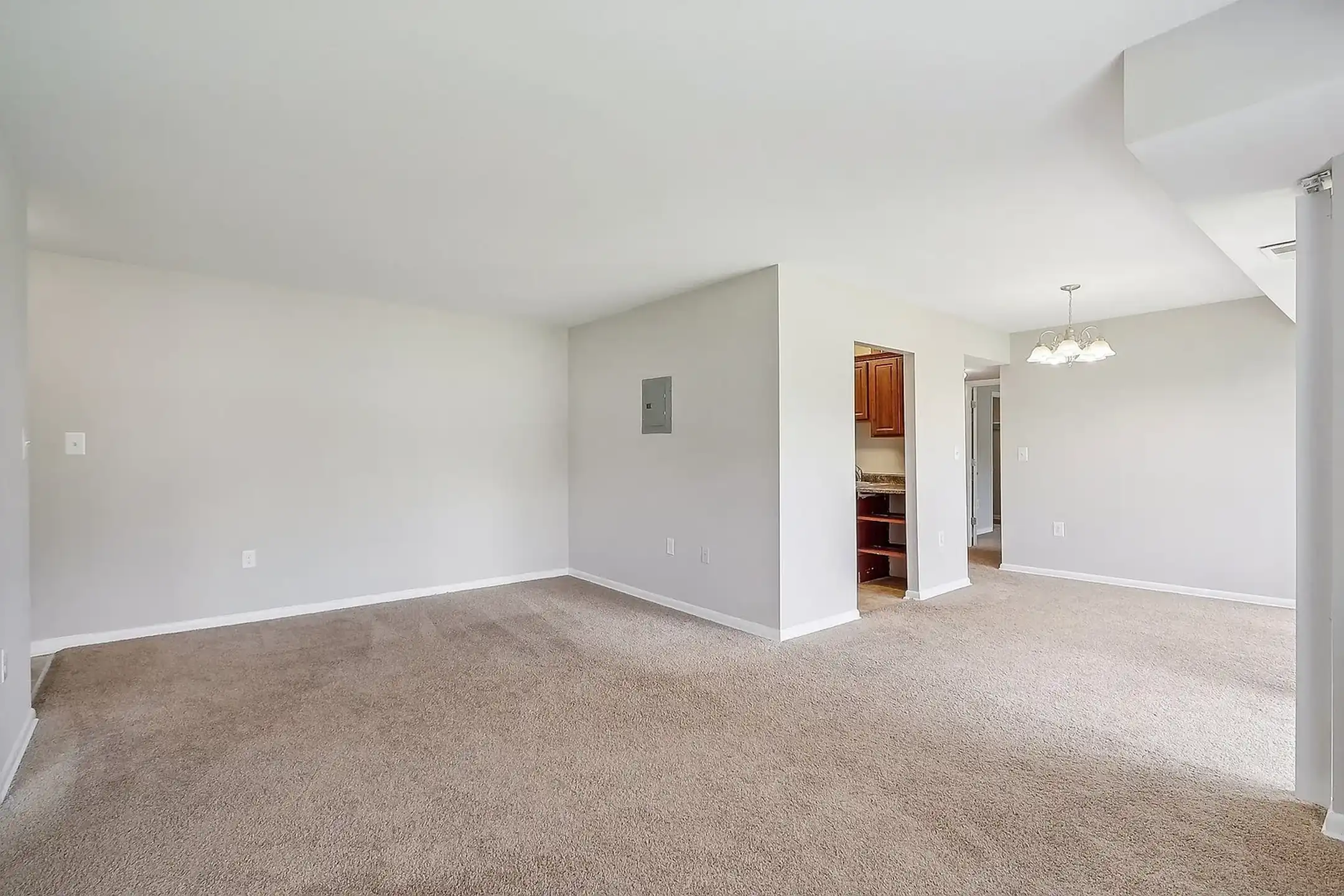 Andrews Ridge Apartments - Suitland, MD 20746 | ApartmentGuide.com