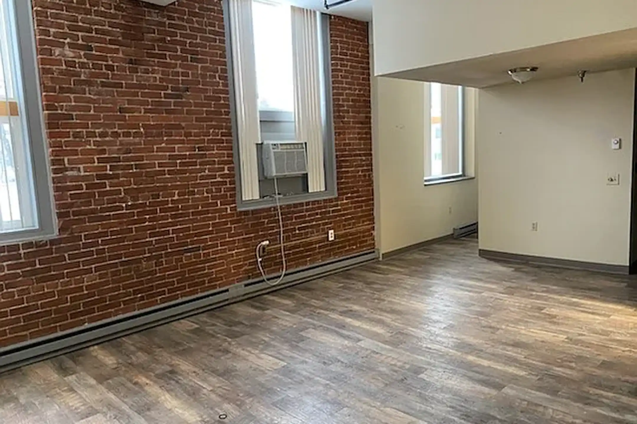 Van Deusen - Westfield, MA 01085 | ApartmentGuide.com