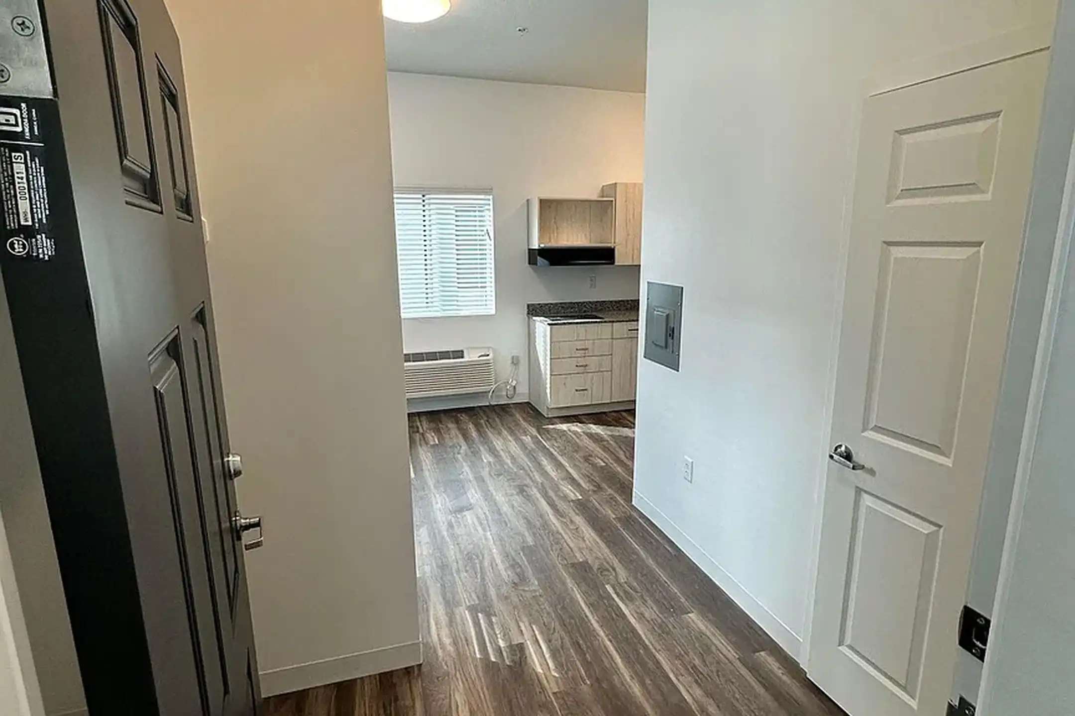 Washington Flats - Salt Lake City, UT 84101 | ApartmentGuide.com