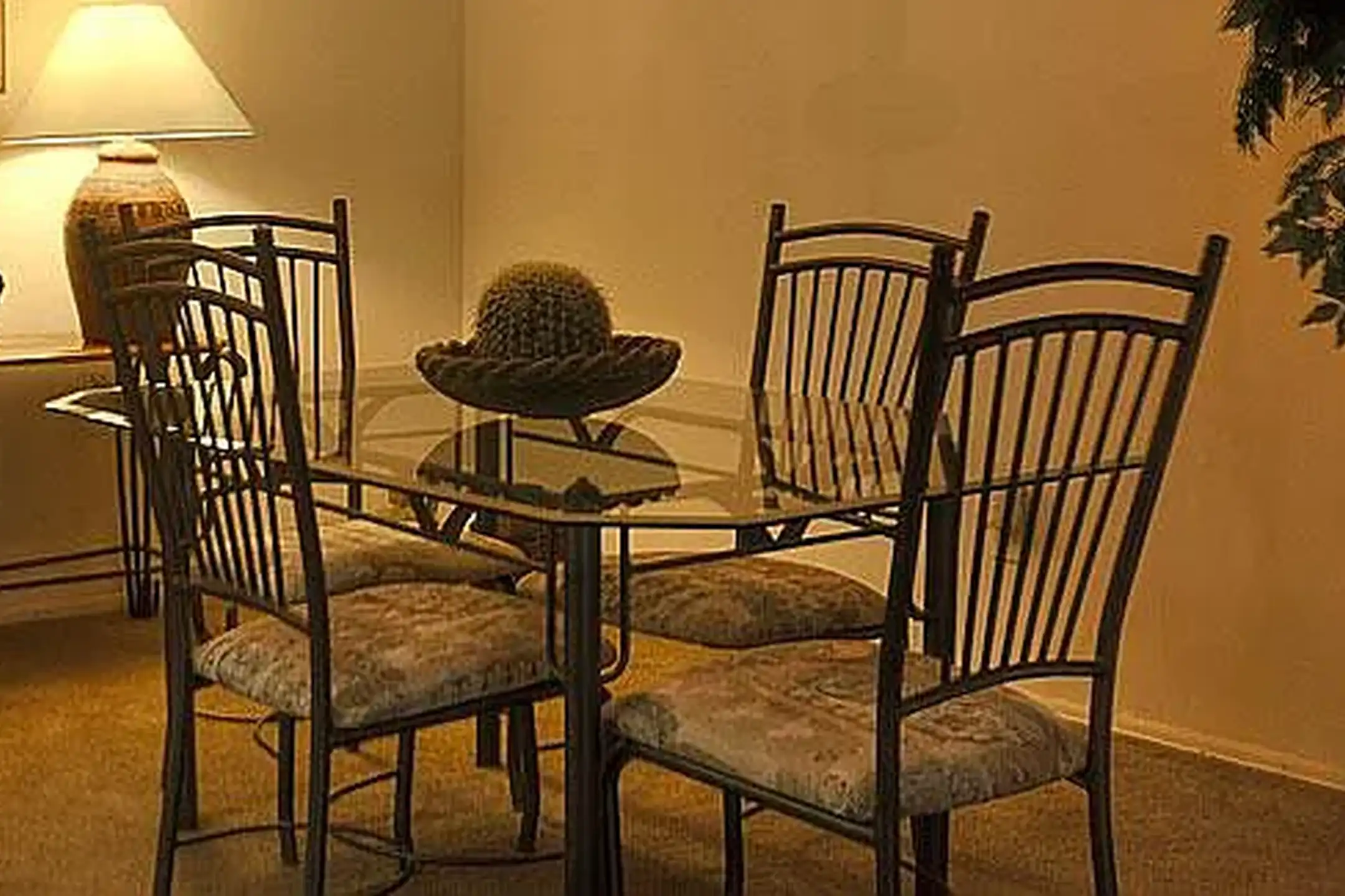 Pennswood Apartments and Townhomes - Harrisburg, PA 17109 ...