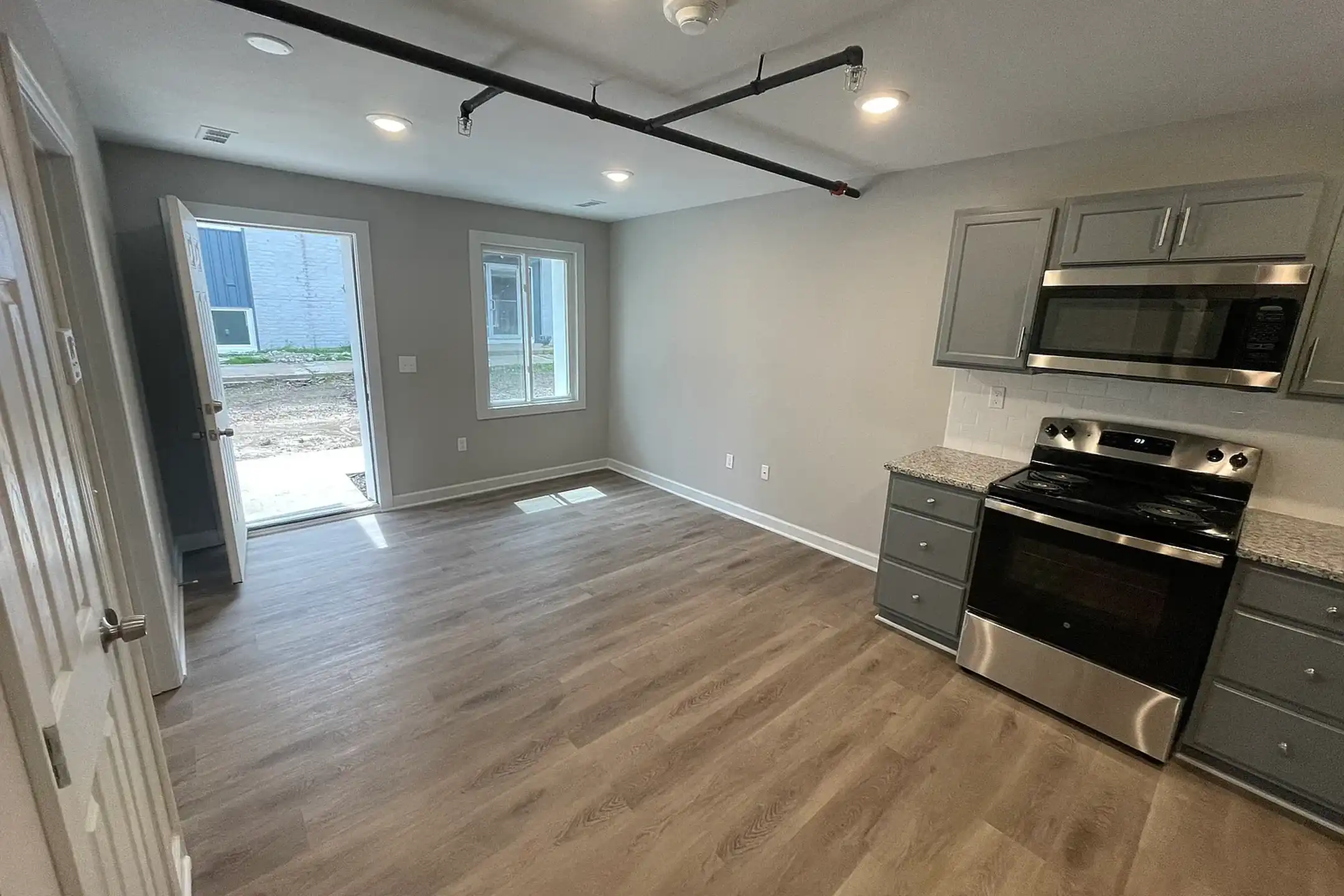 University Digs Apartments - Pittsburg, KS 66762 | ApartmentGuide.com